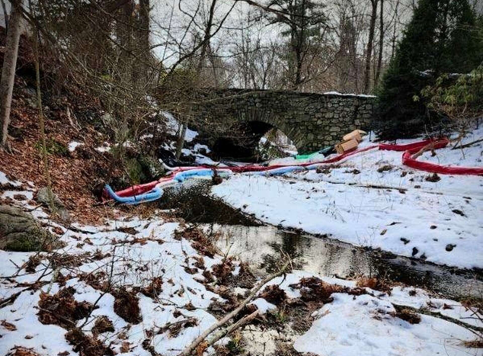 Oil spill has closed Farms Road in Stamford since last week: DEEP