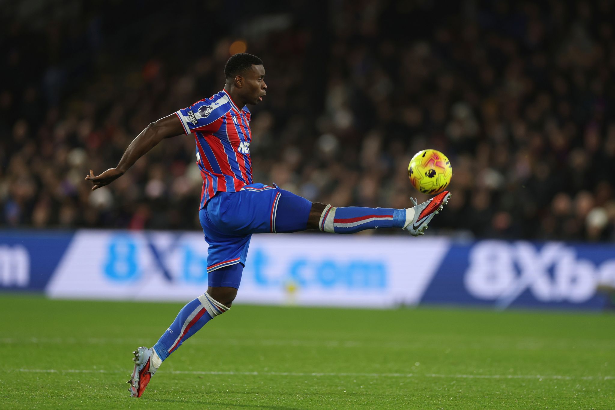 Guehi se une al Manchester City tras dejar el Palace en ambiciosa ...