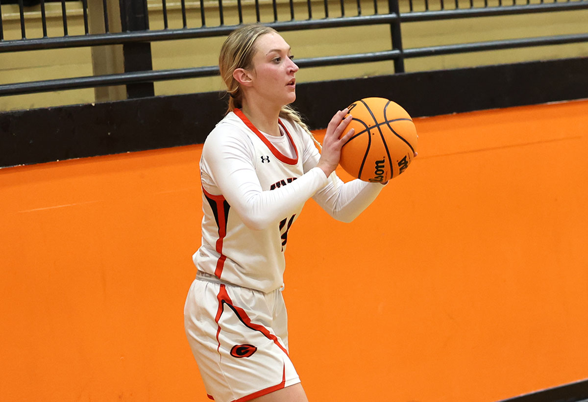 Hurricanes acquire defenseman Kyle Masters and a 4th-round pick from ...