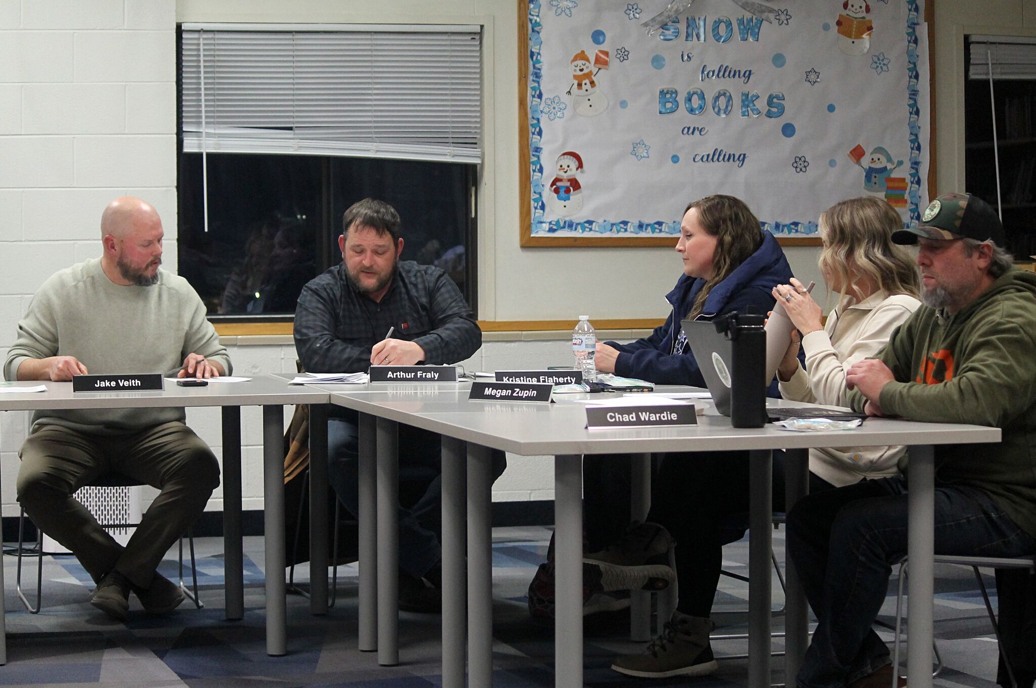 Bo Nix se fractura el tobillo derecho durante victoria de Broncos en ...