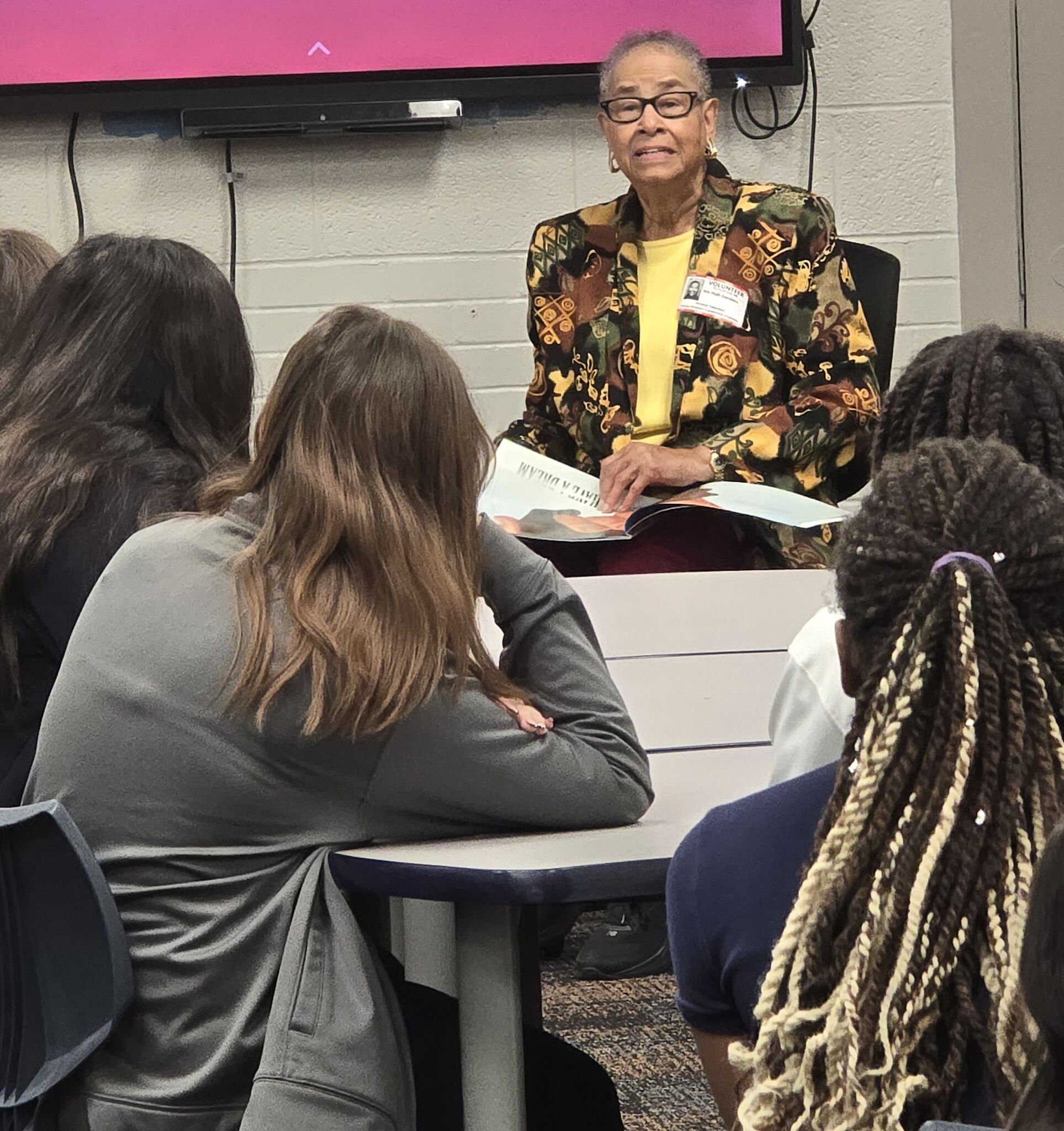 Golden Knights' Marner booed at home by Maple Leafs fans, setting stage ...