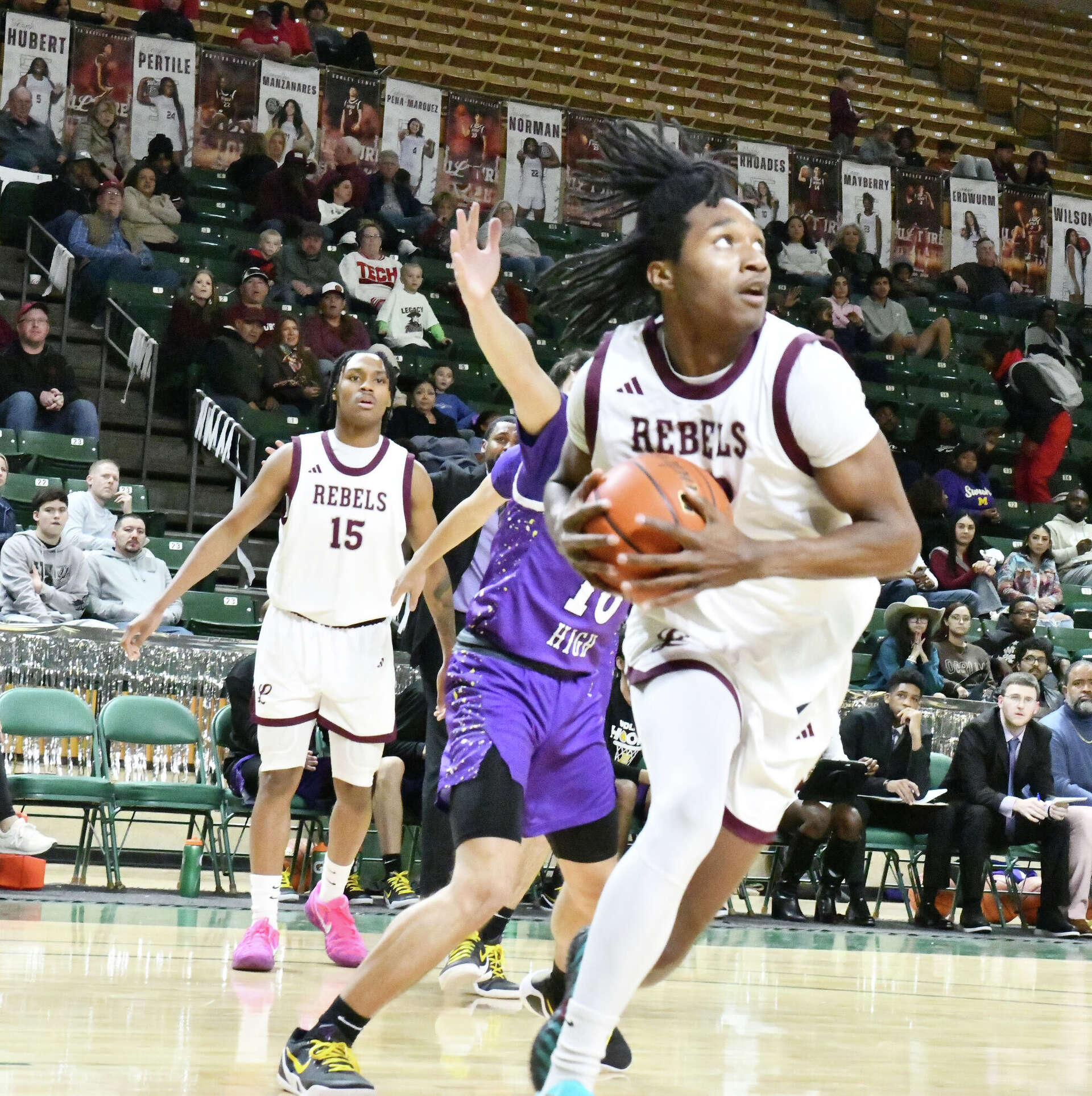 Legacy boys basketball wins overtime thriller over Midland High