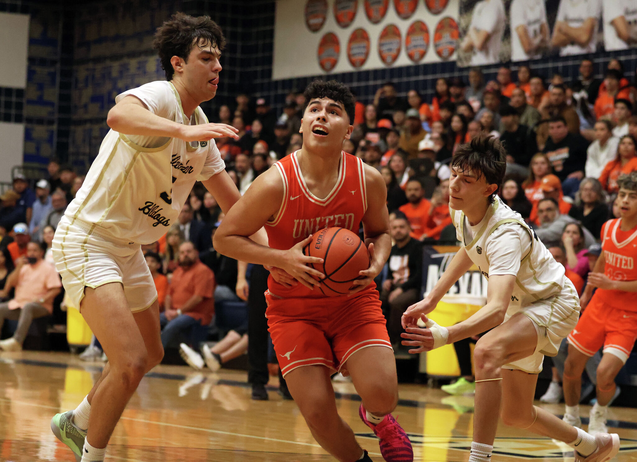 Laredo rivalry games, big rematches highlight upcoming week of hoops