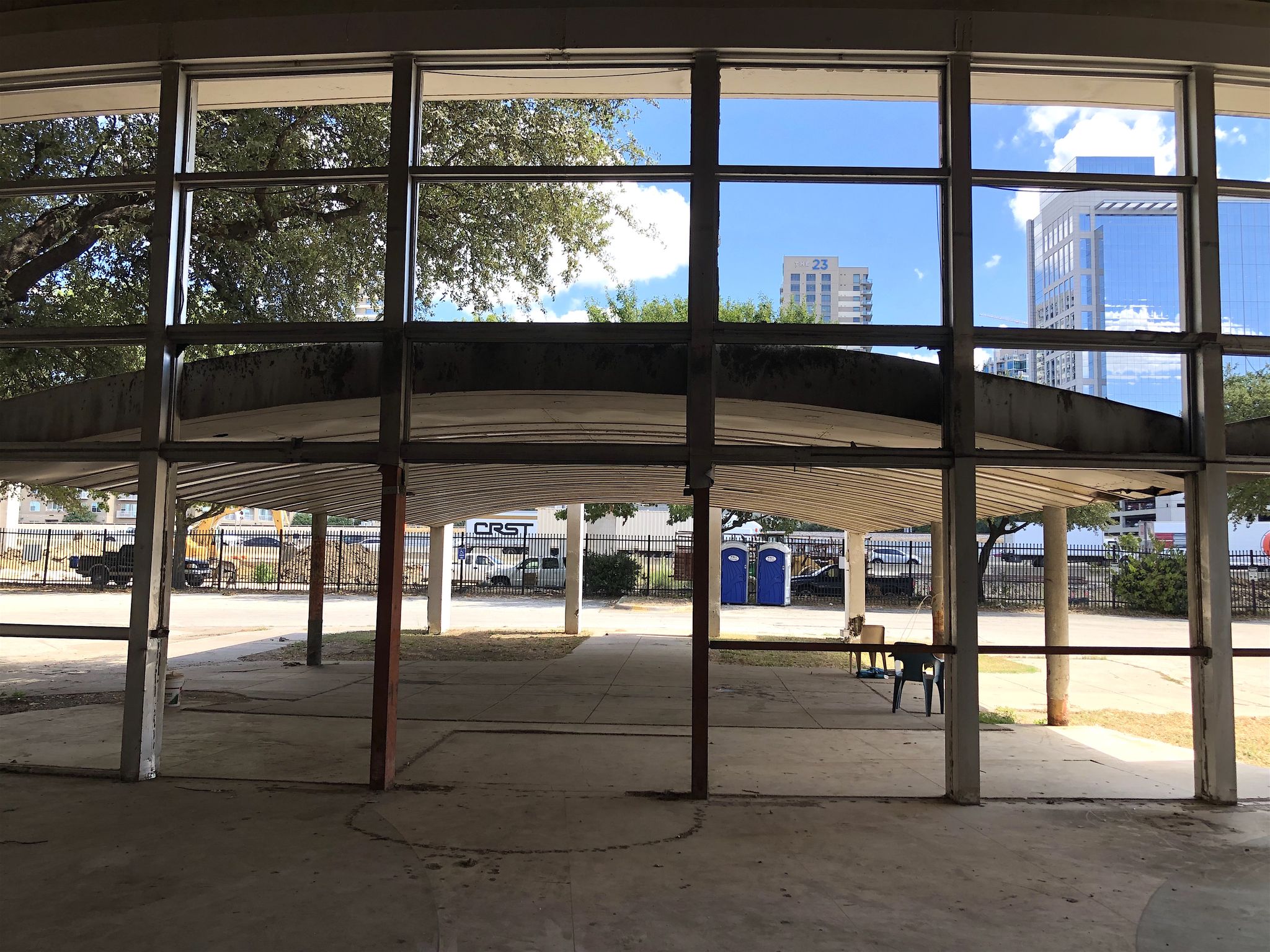 Landmark Dallas Cabana Hotel moves toward redo