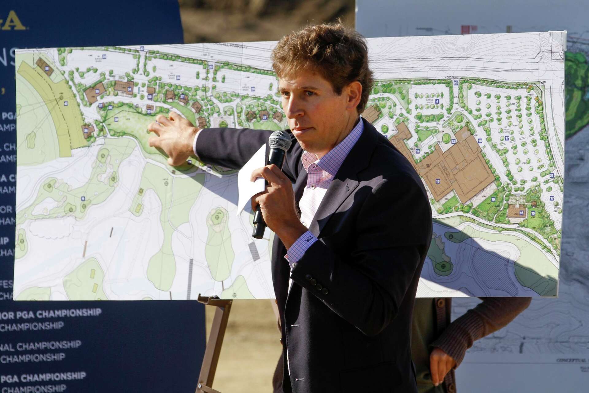 Dallas billionaire, U.S. Senator feud over The Greenbrier Resort