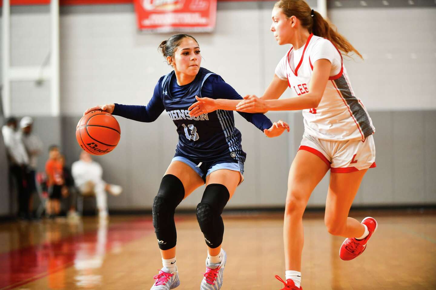 Johnson spoils Rosanelly Pastrano's 41-point night with win over LEE