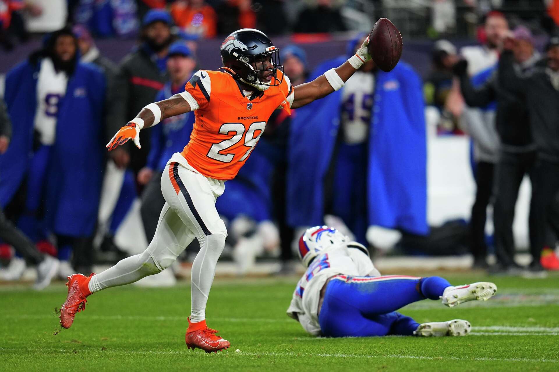 NFL again faces questions about the definition of a catch after ...