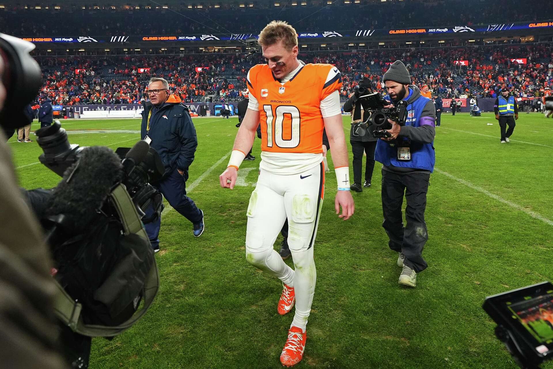 Broncos' Bo Nix says his broken ankle won't affect his offseason or ...