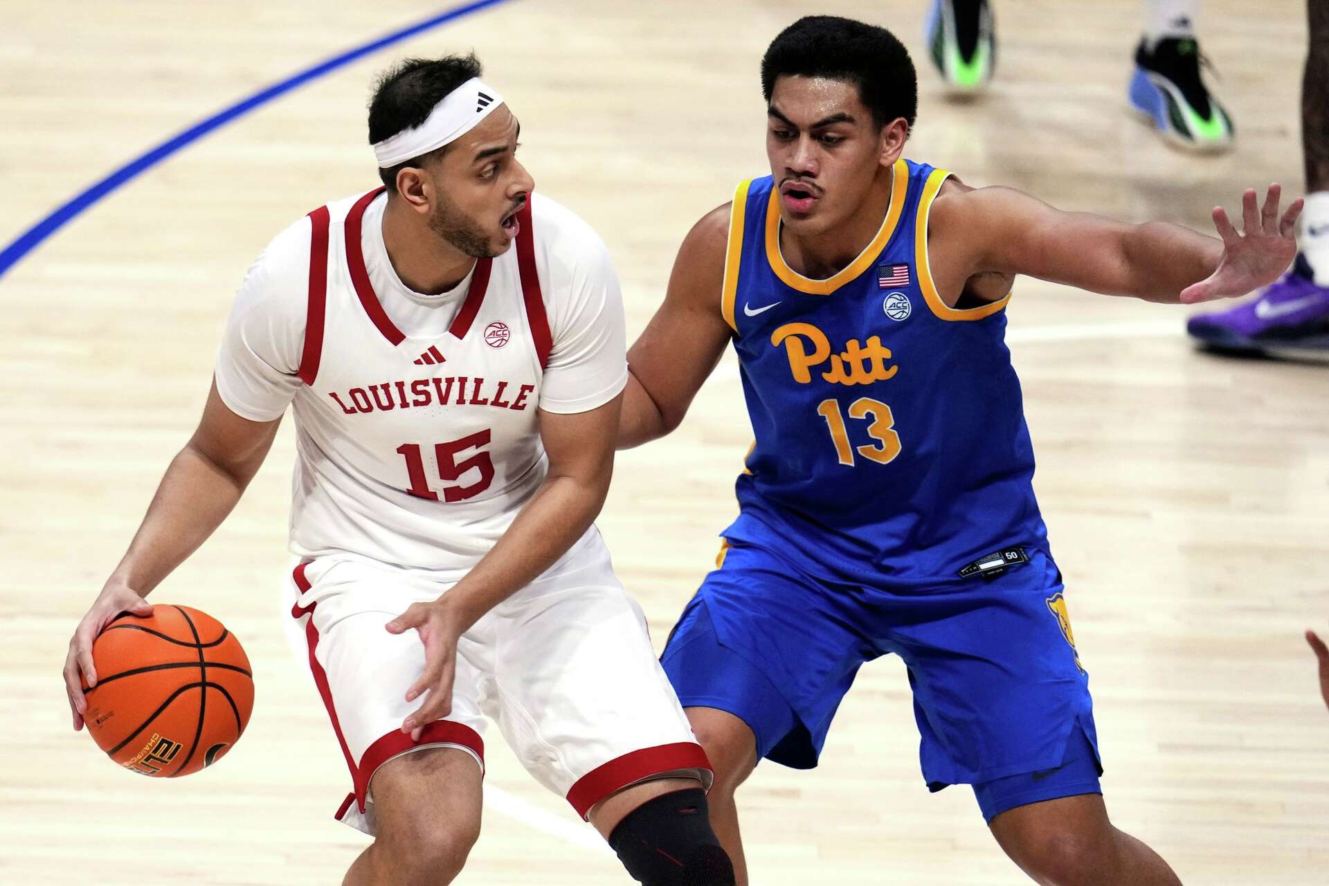 Ryan Conwell scores 24 points as No. 20 Louisville routs Pittsburgh 100-59