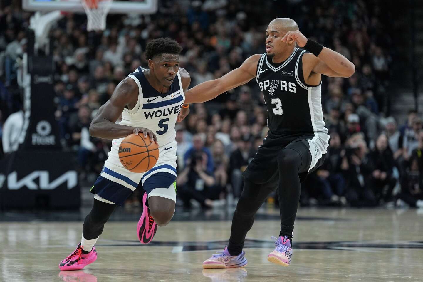 Timberwolves, Spurs make unexpected news with Game 1 injury reports