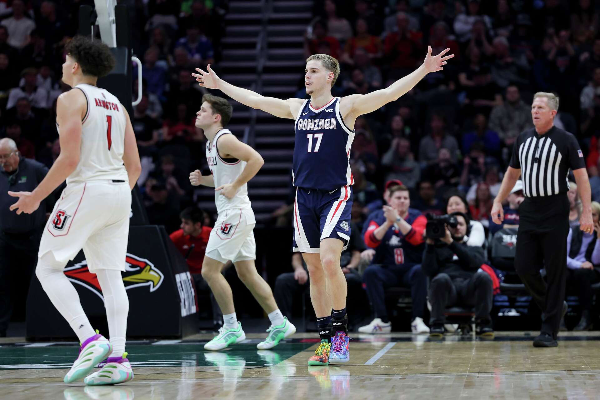 No. 9 Gonzaga overcomes absence of top 2 scorers to beat Seattle U. 71-50