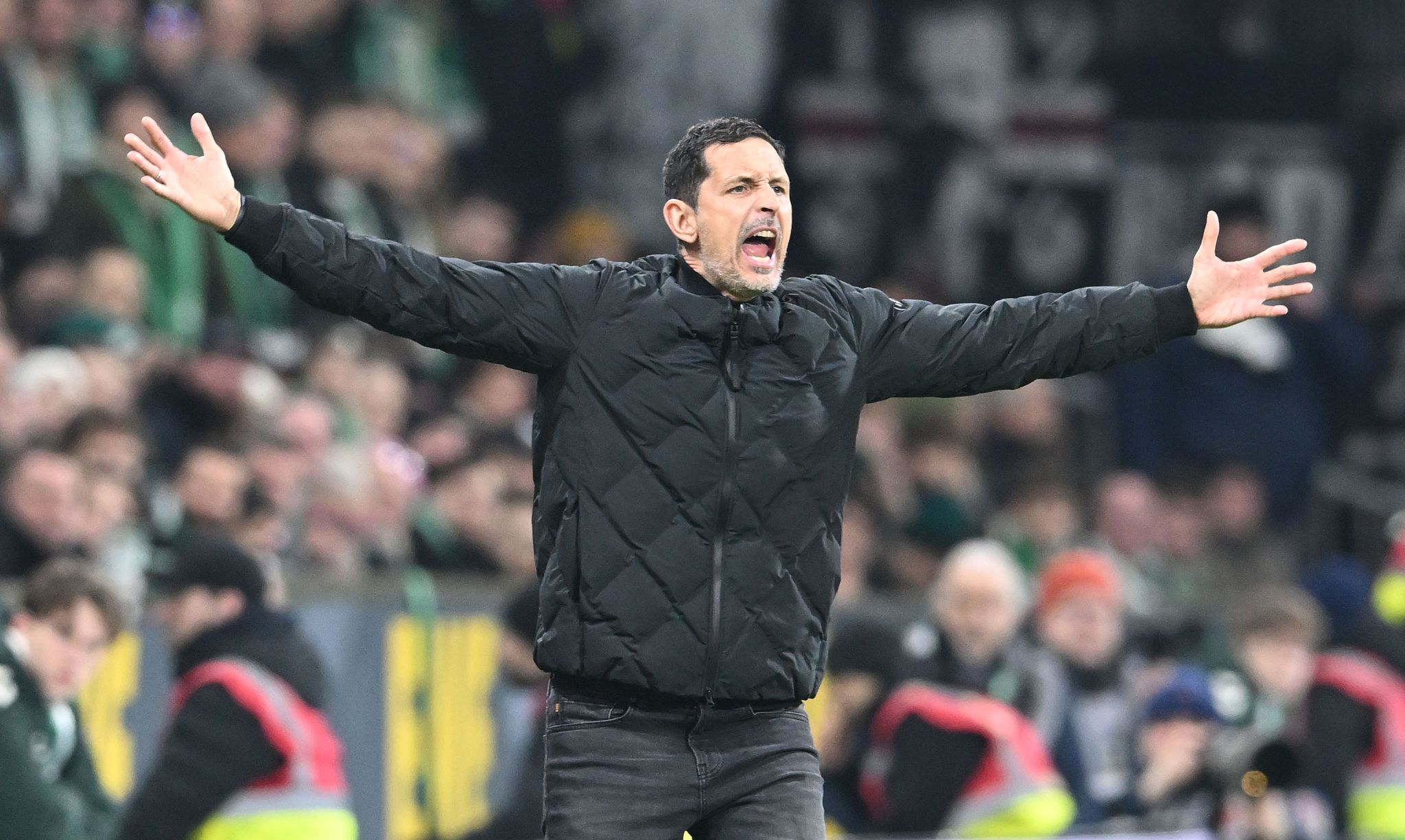 Toppmöller out as Frankfurt coach ahead of crucial Champions League games