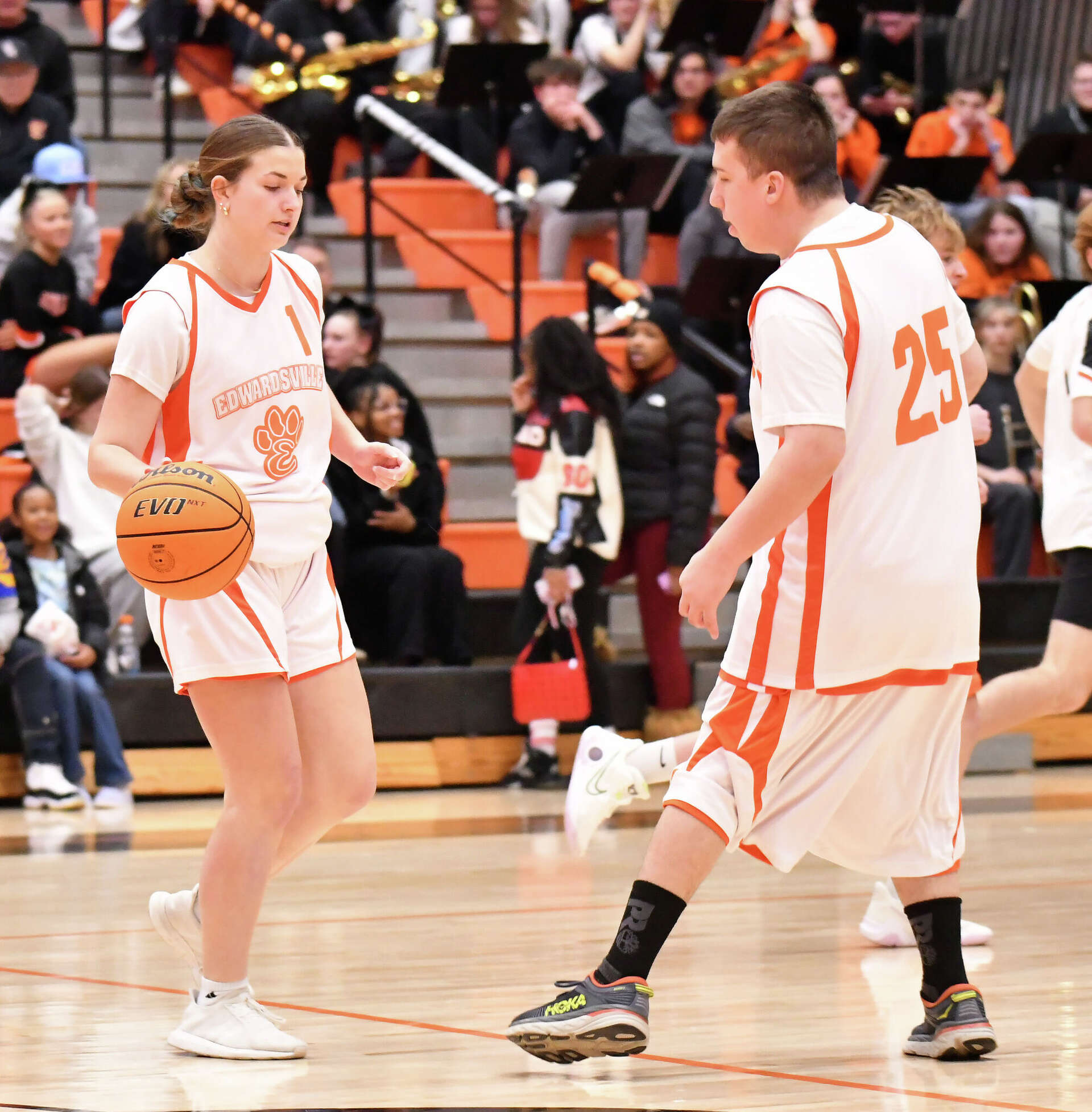 Edwardsville Unified Basketball showcases skills