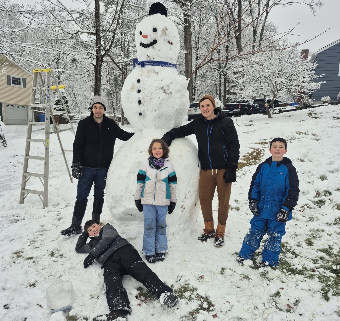 Family builds 9-foot snowman in Shelton front yard, resident says