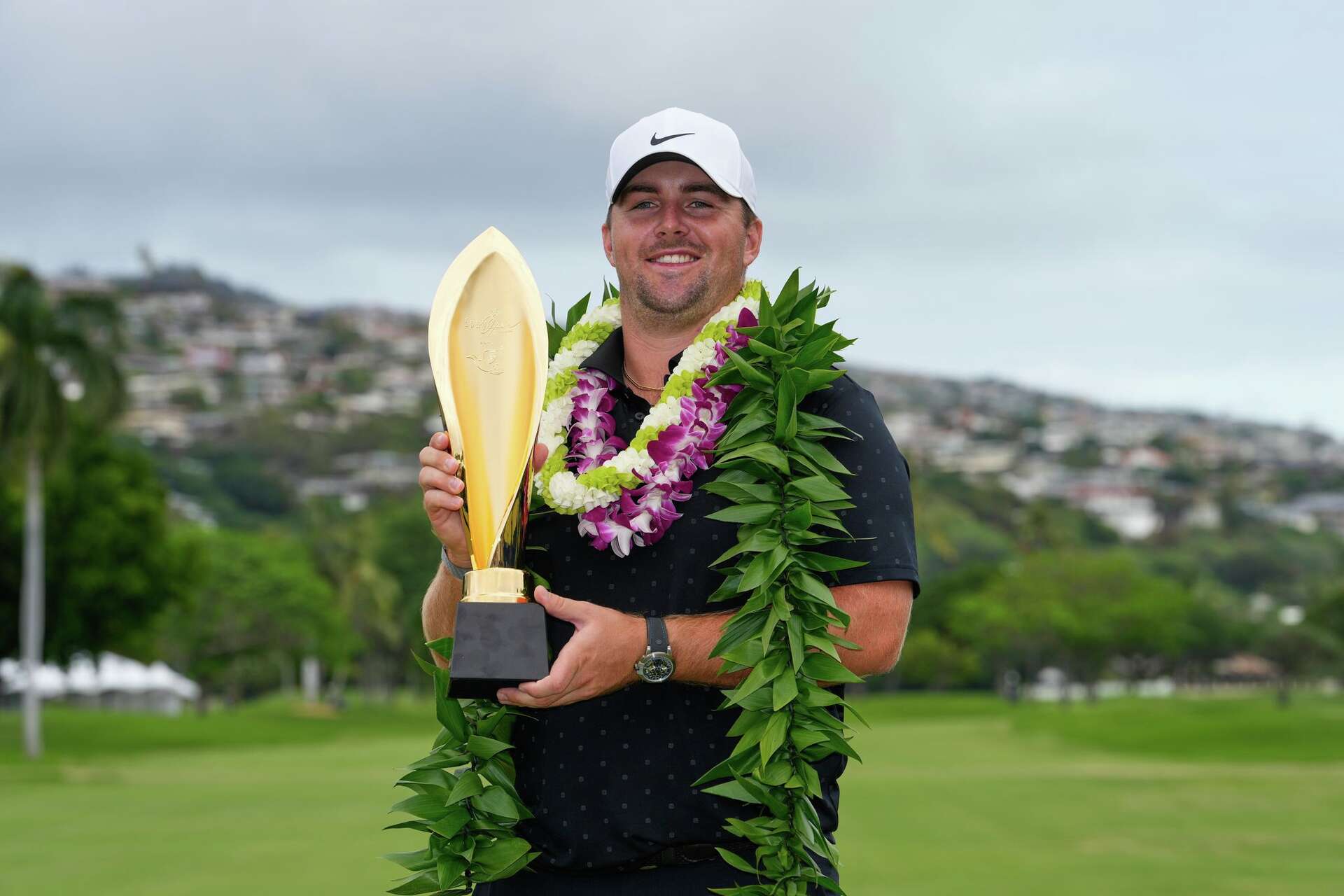 Chris Gotterup opens PGA Tour season by winning Sony Open for his 3rd ...
