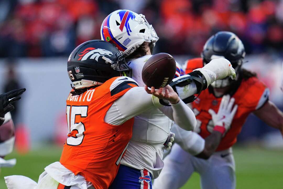 Broncos defense must carry team again as backup QB Stidham set to start ...