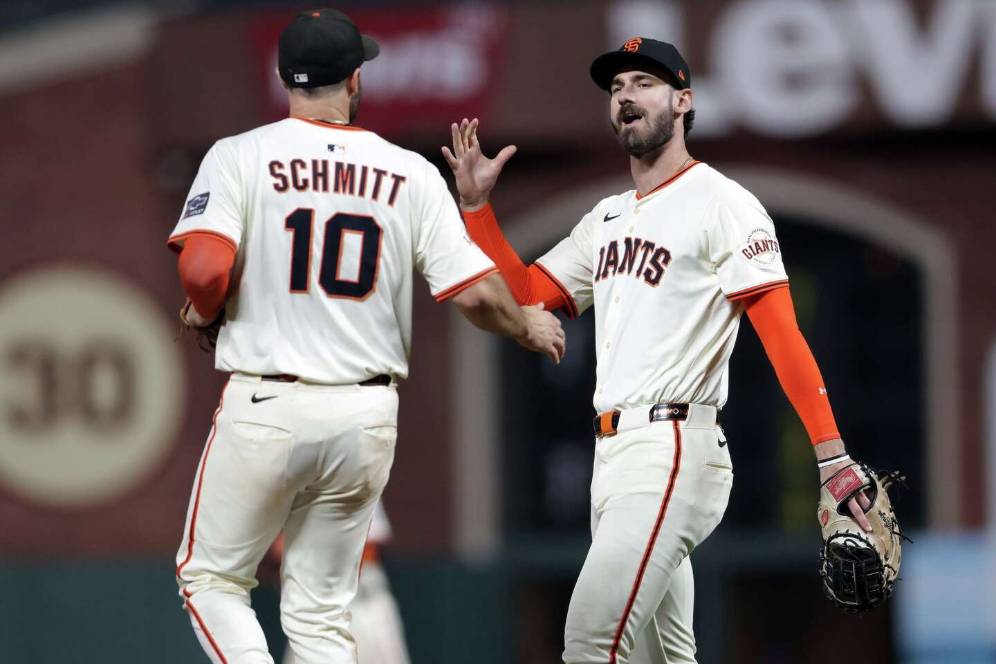 Giants' Eldridge and Schmitt on parallel paths heading into spring