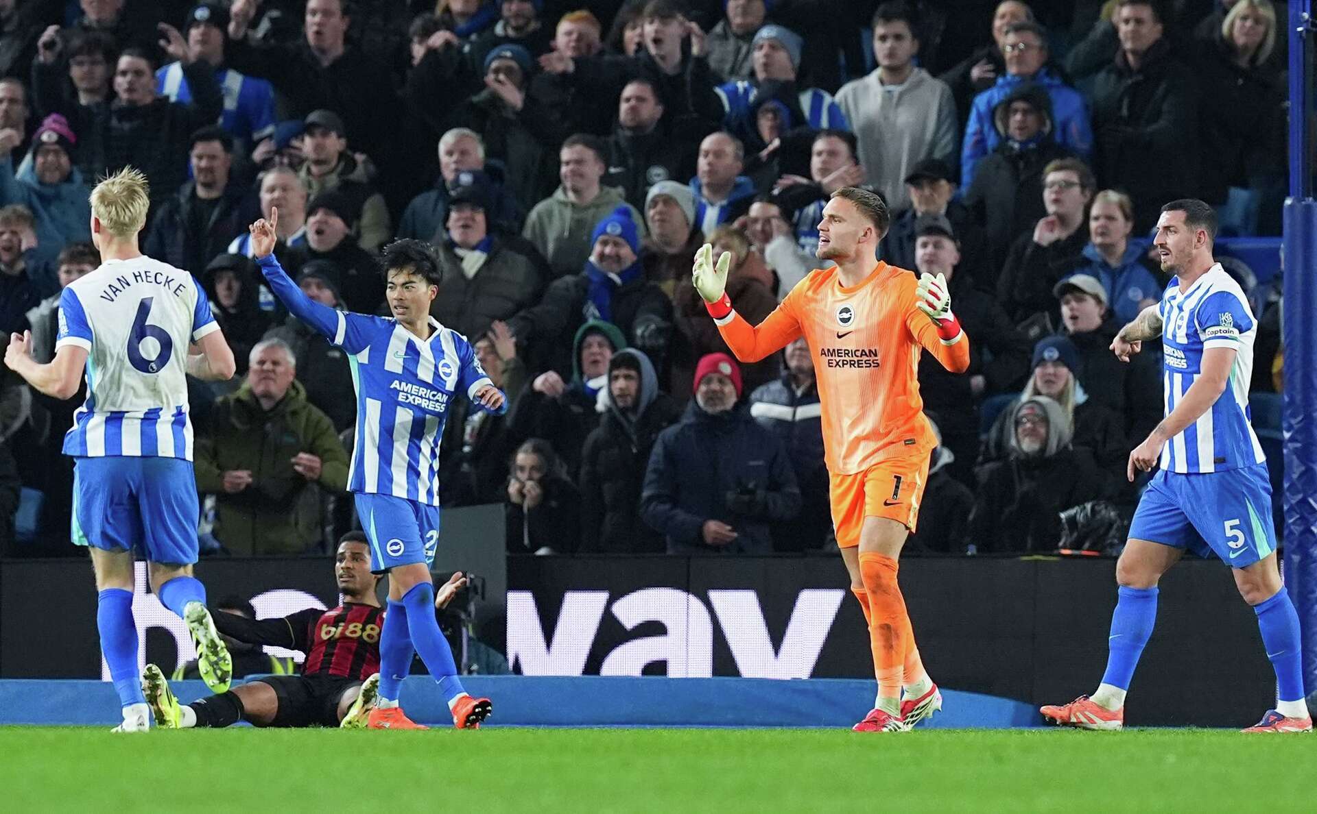 Kostoulas's late overhead kick rescues point for Brighton in 1-1 draw ...