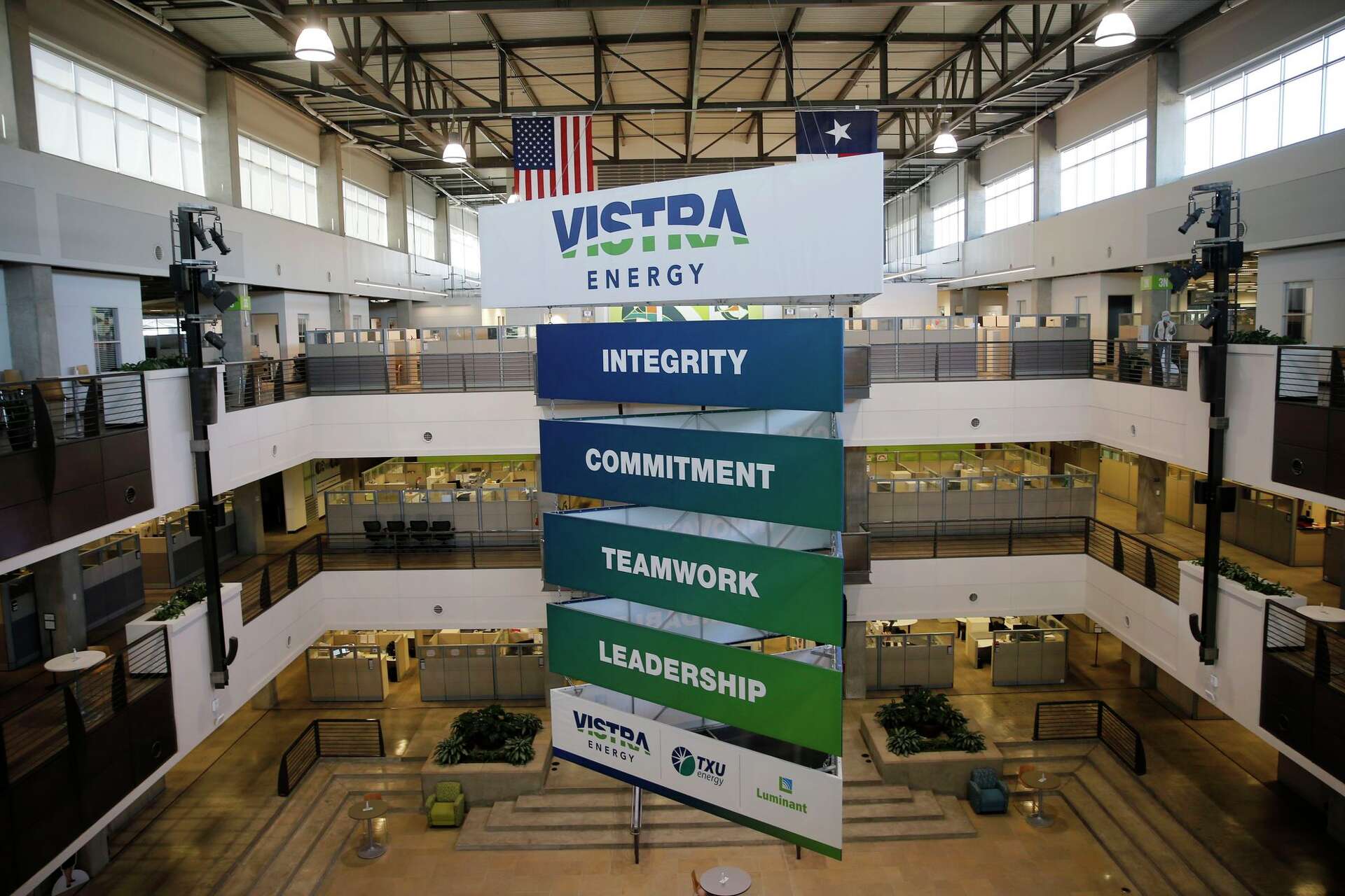 Dallas-based Vistra to buy Cogentrix Energy in $4.7 billion deal