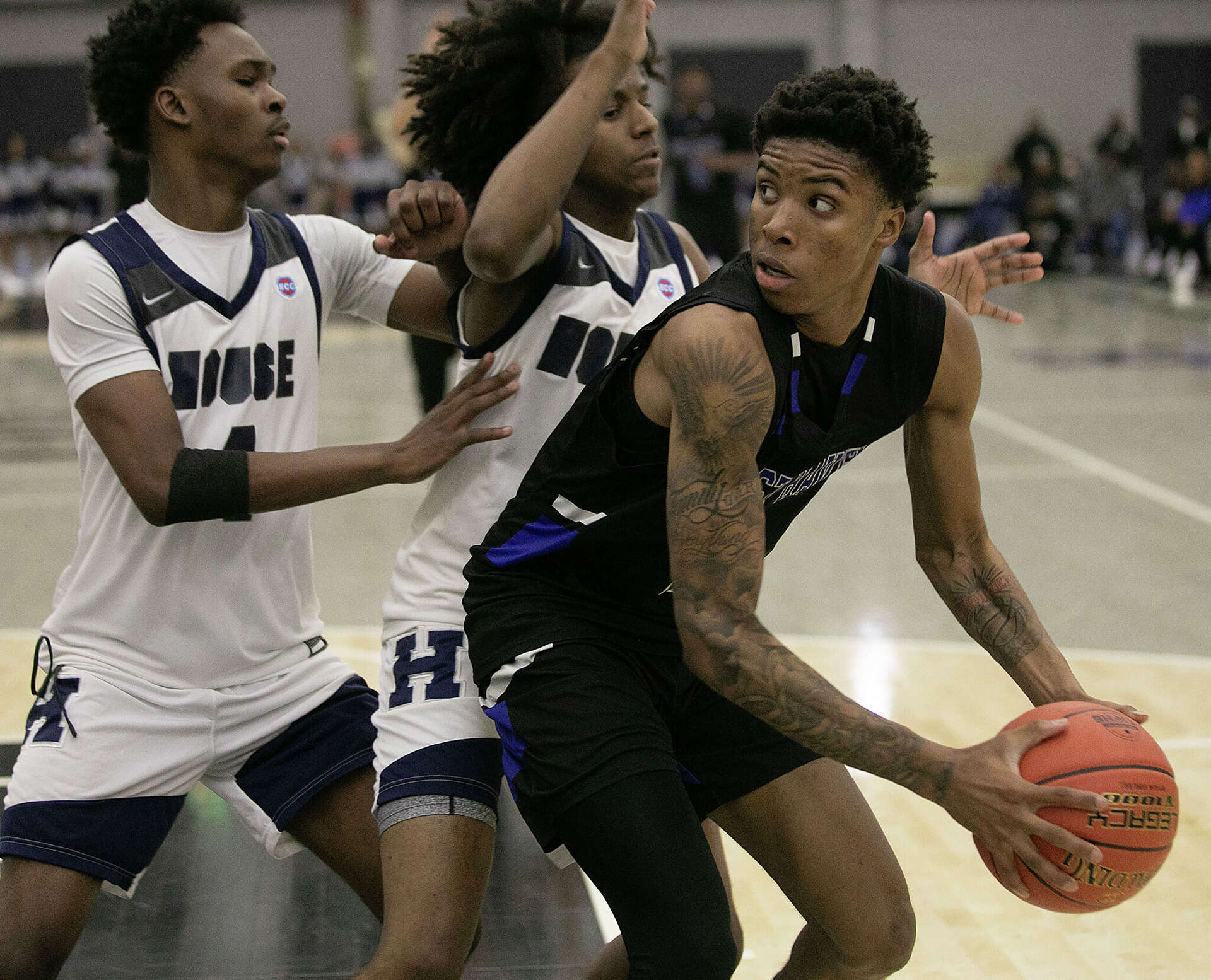 West Haven boys basketball's tough defense too much for Hillhouse