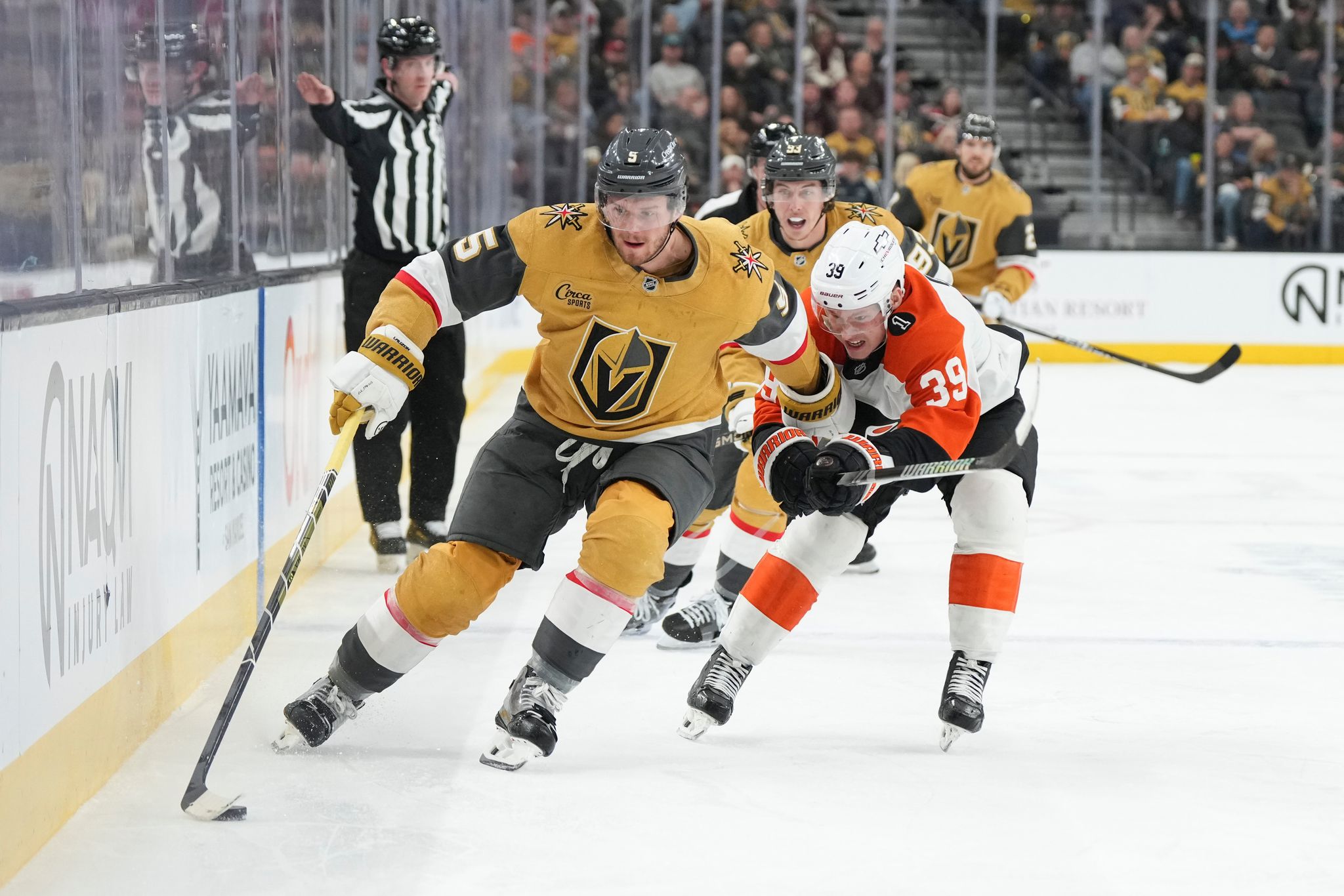 Konecny scores twice as Flyers end 6-game skid with 2-1 victory at Vegas