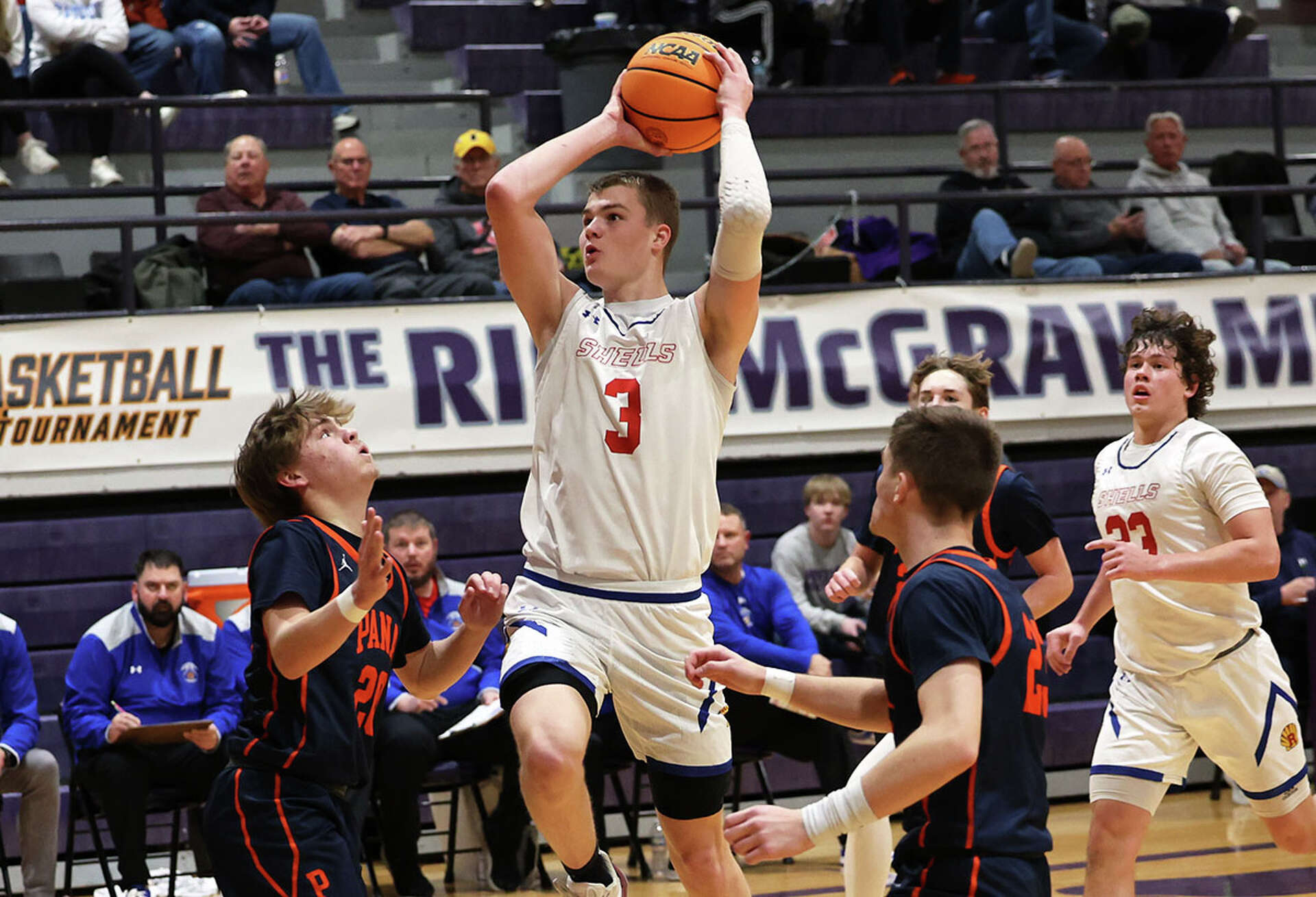 Roxana, Marquette win at Litchfield, eye rematch in tourney semifinals
