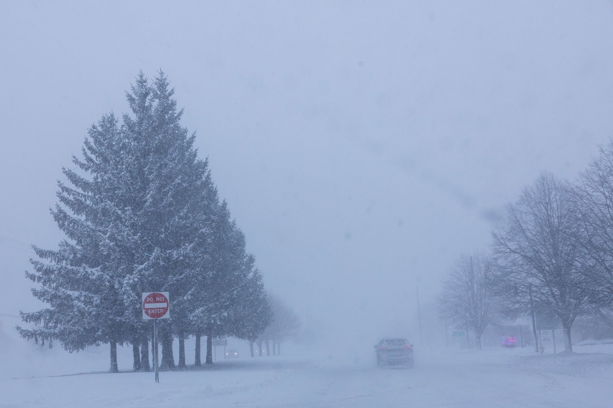 How big winter storms create snow, sleet and freezing rain