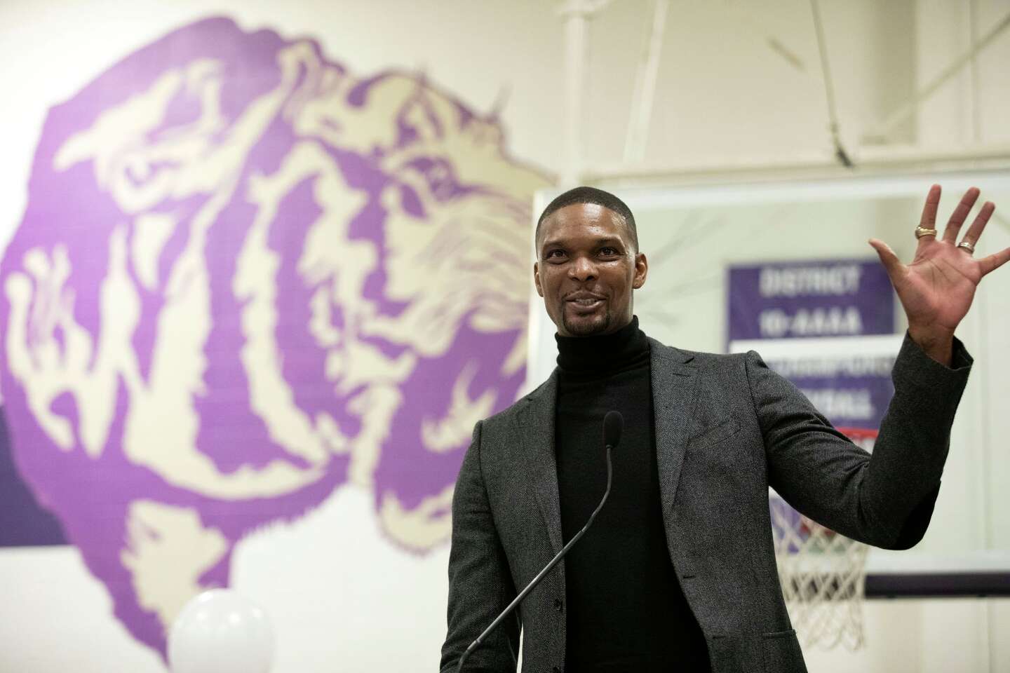 Lincoln alum Chris Bosh 'lucky to be alive' after health scare