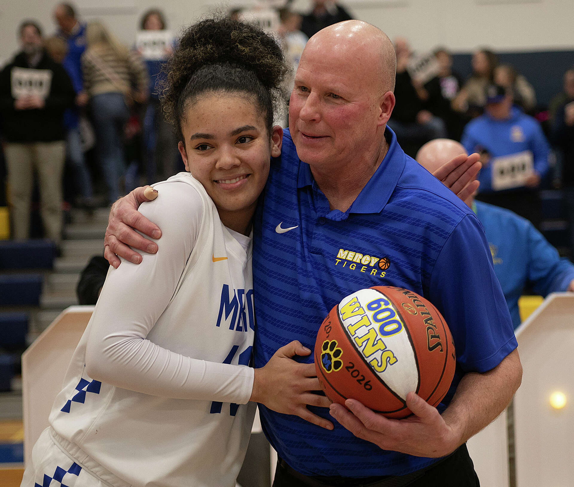 Longtime CT girls basketball coach Tim Kohs of Mercy wins 600th game