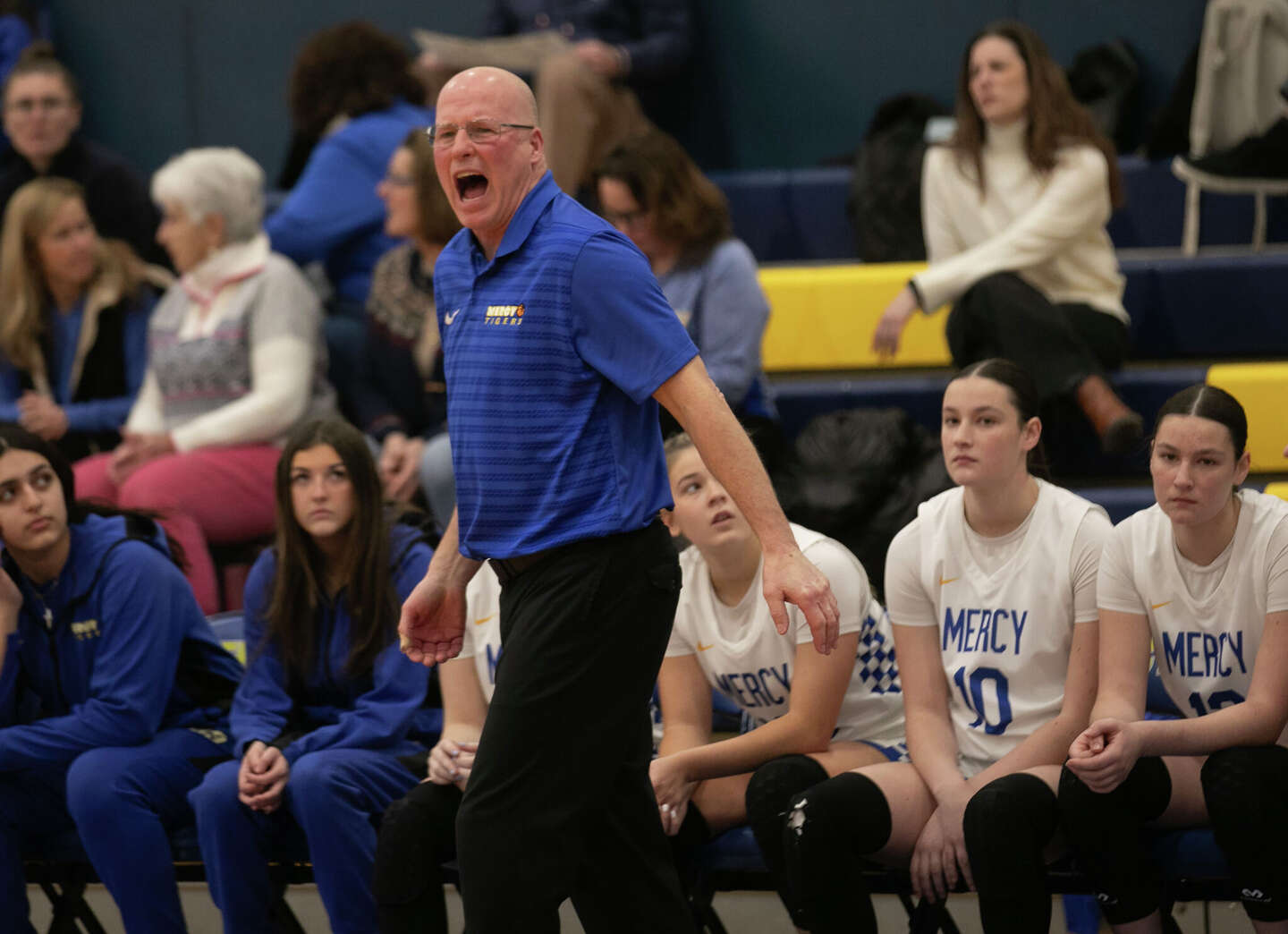 Longtime CT girls basketball coach Tim Kohs of Mercy wins 600th game