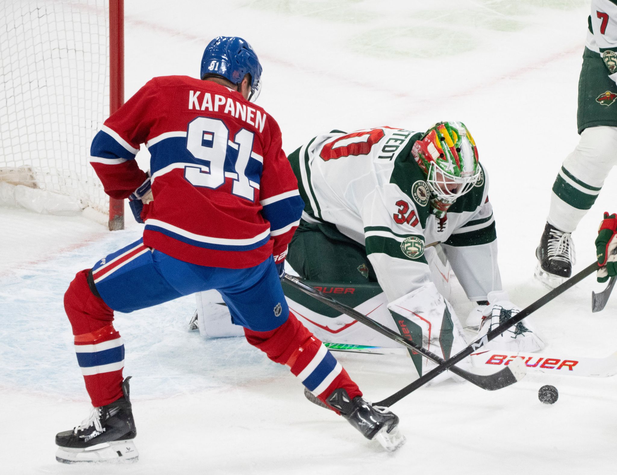 Caufield scores late winner, lifting Canadiens 4-3 over Wild