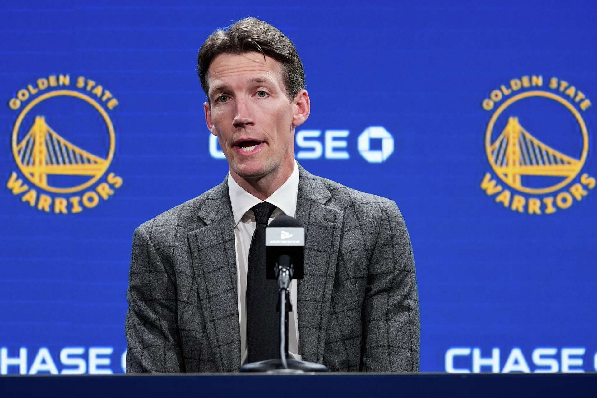 Warriors prepare to go forward without Jimmy Butler after season-ending ...