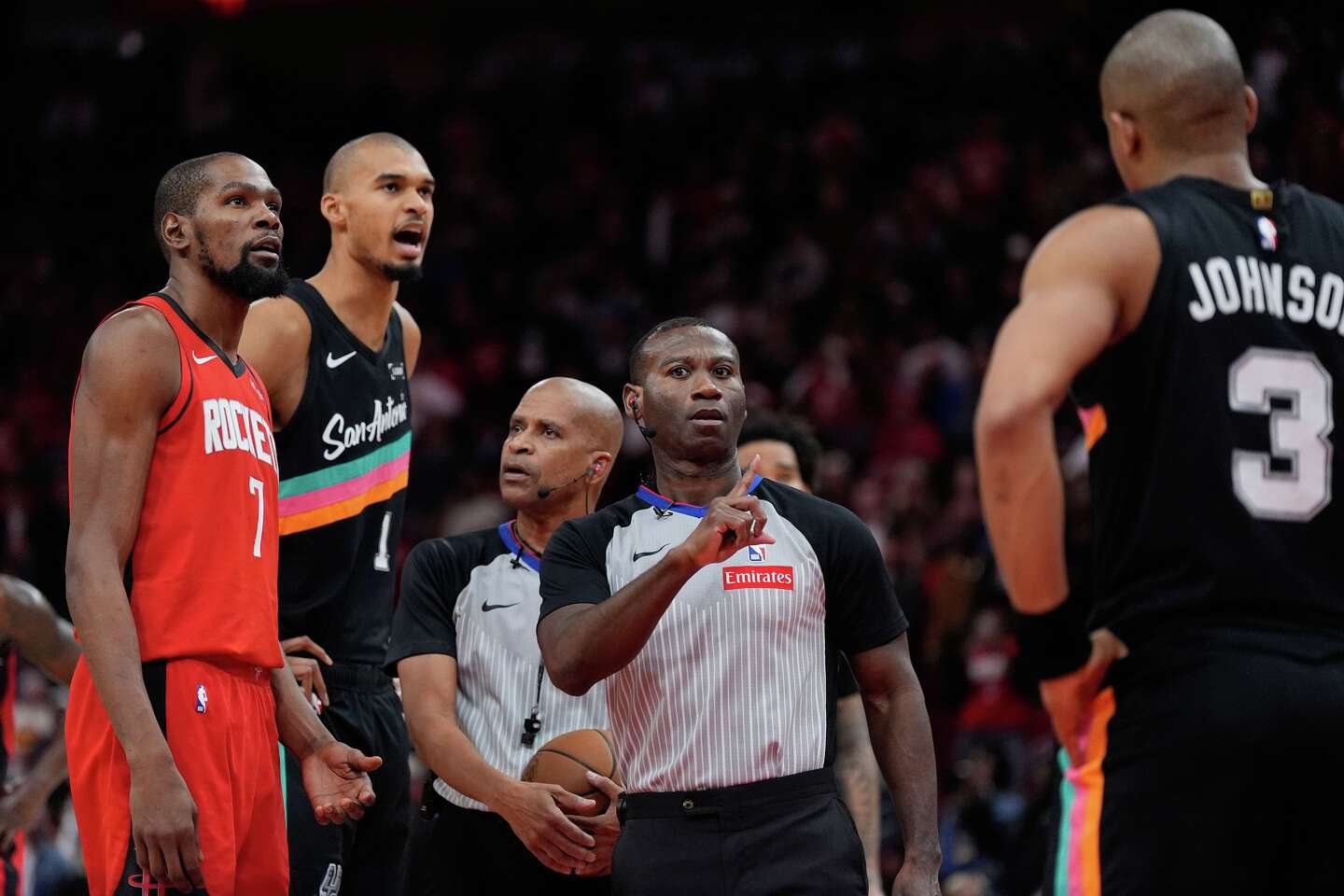 Houston Rockets shut down Victor Wembanyama