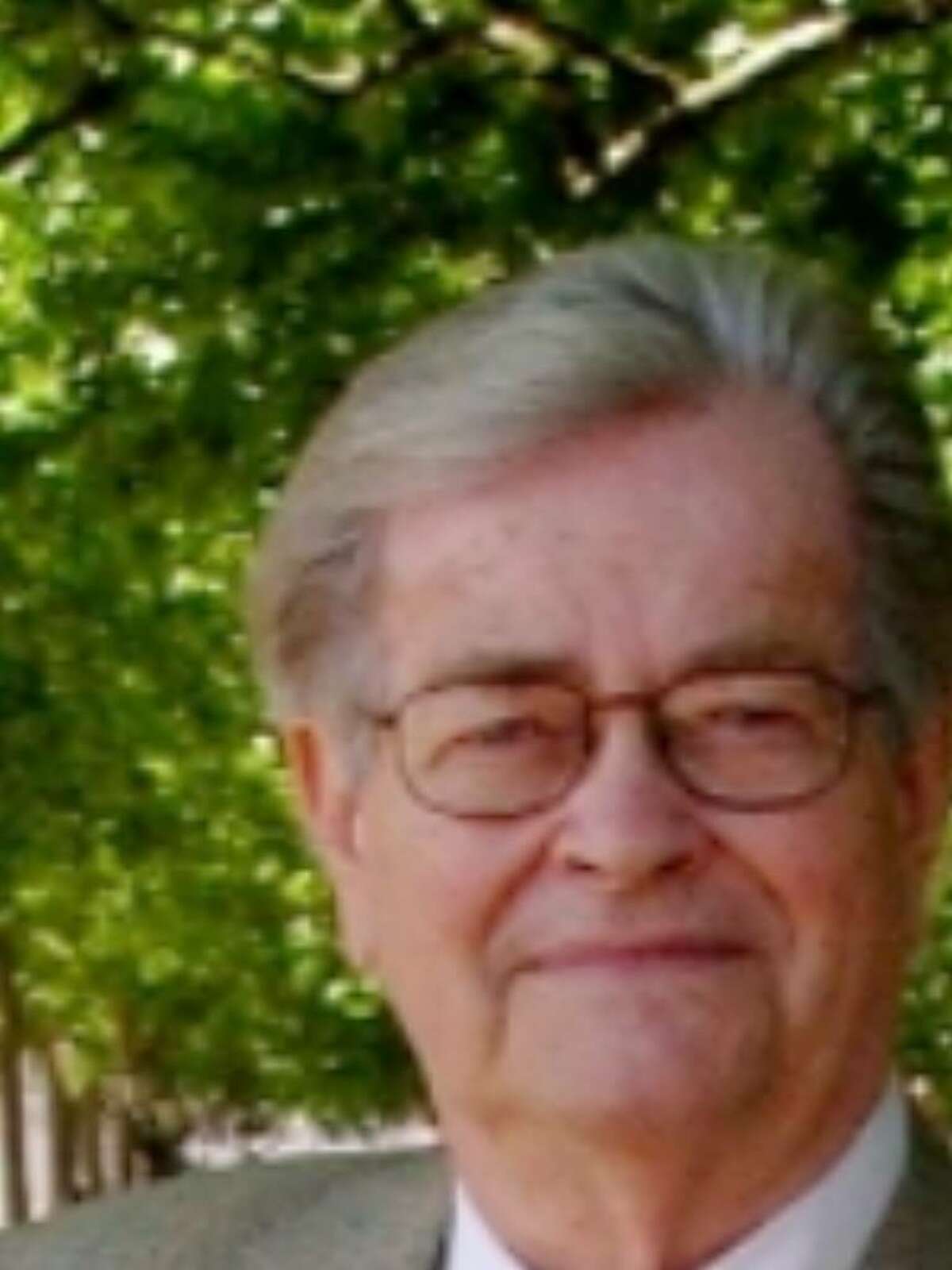 Renowned architect's lecture open to public