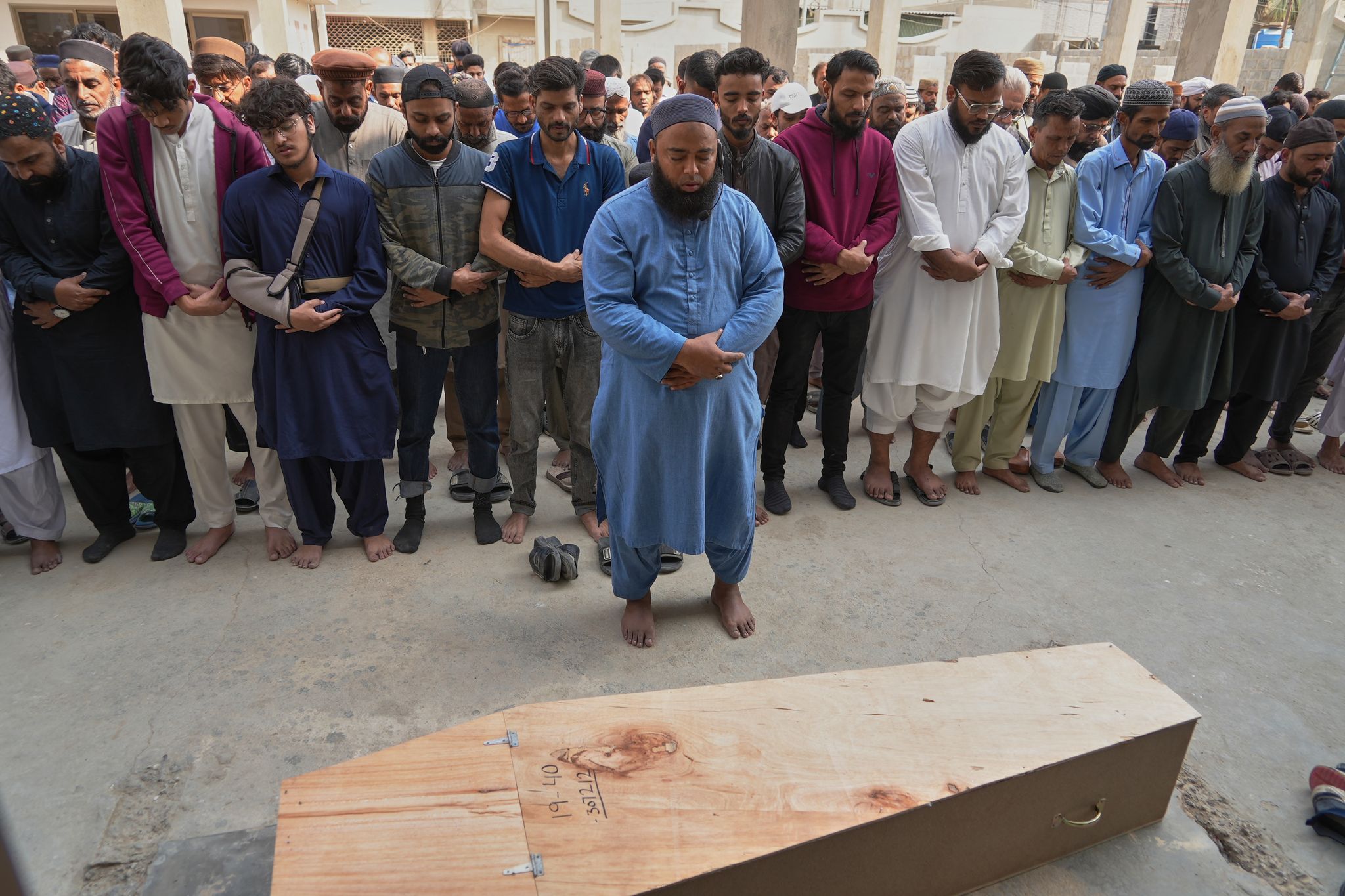Dozens of body parts are found after Pakistan's shopping plaza fire