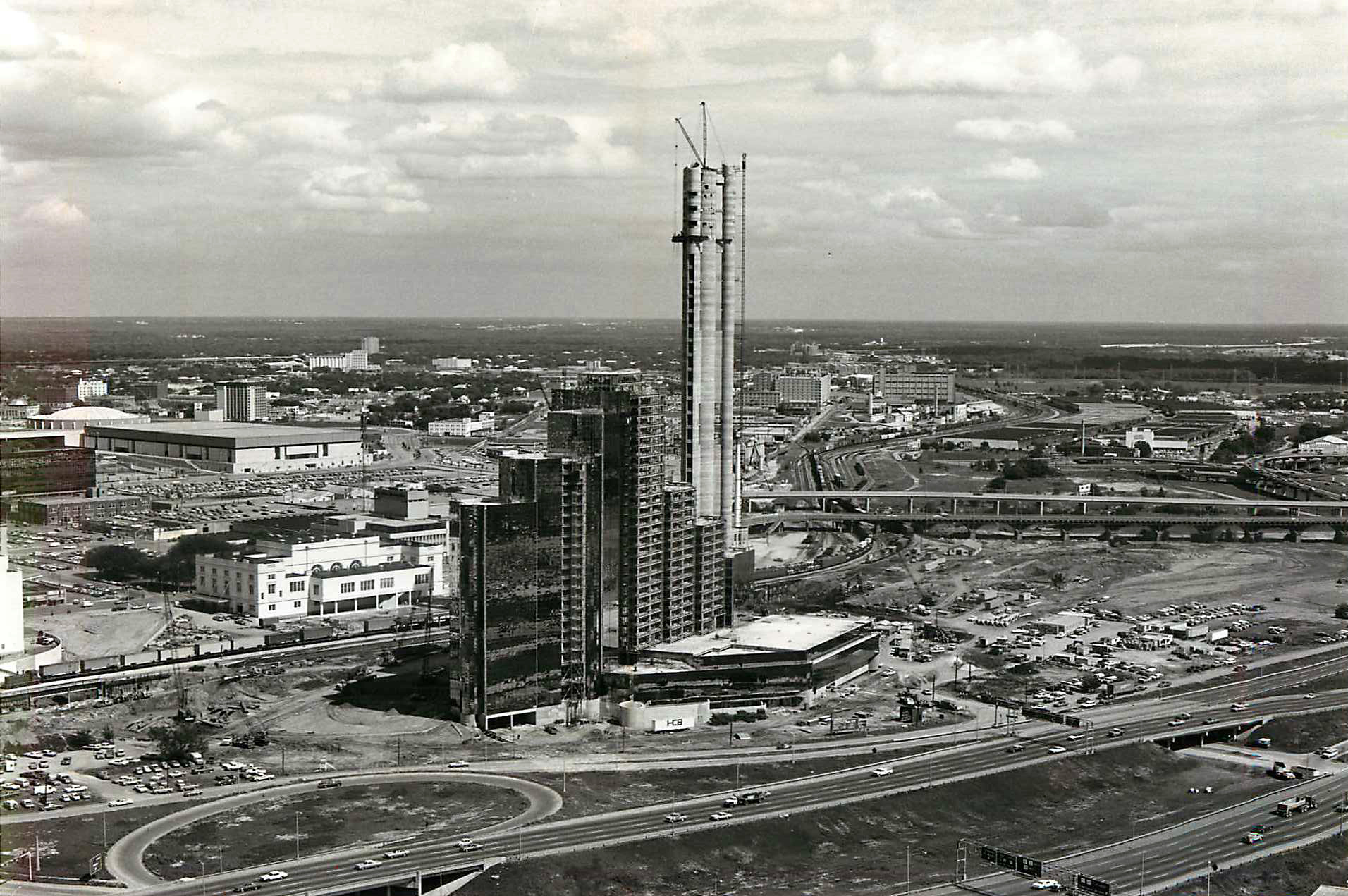 How Dallas' most iconic building came to be