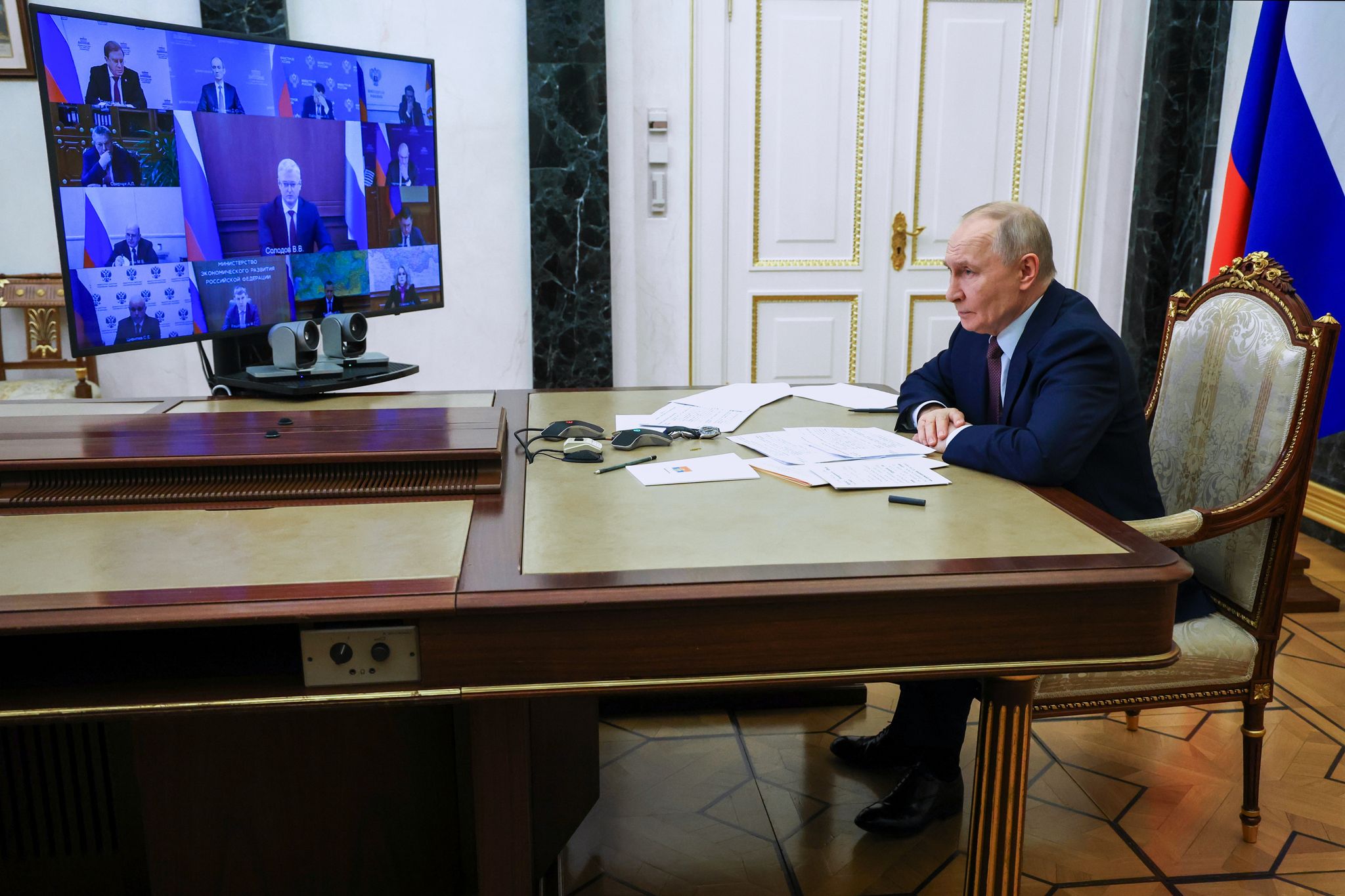 Russia watches US-European tensions over Greenland with glee, gloating ...