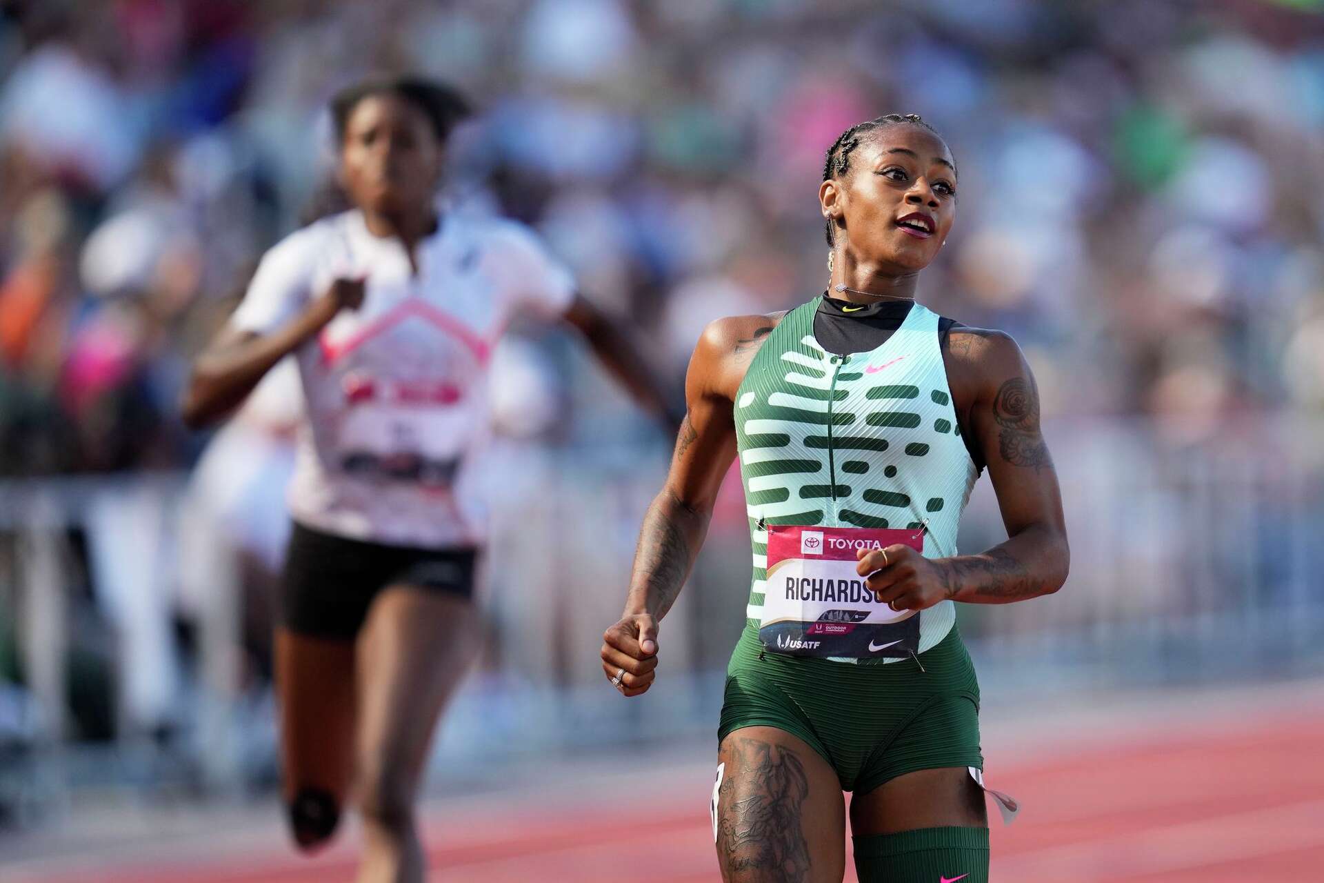 Sha'Carri Richardson powers through for 2nd Diamond League 100m win
