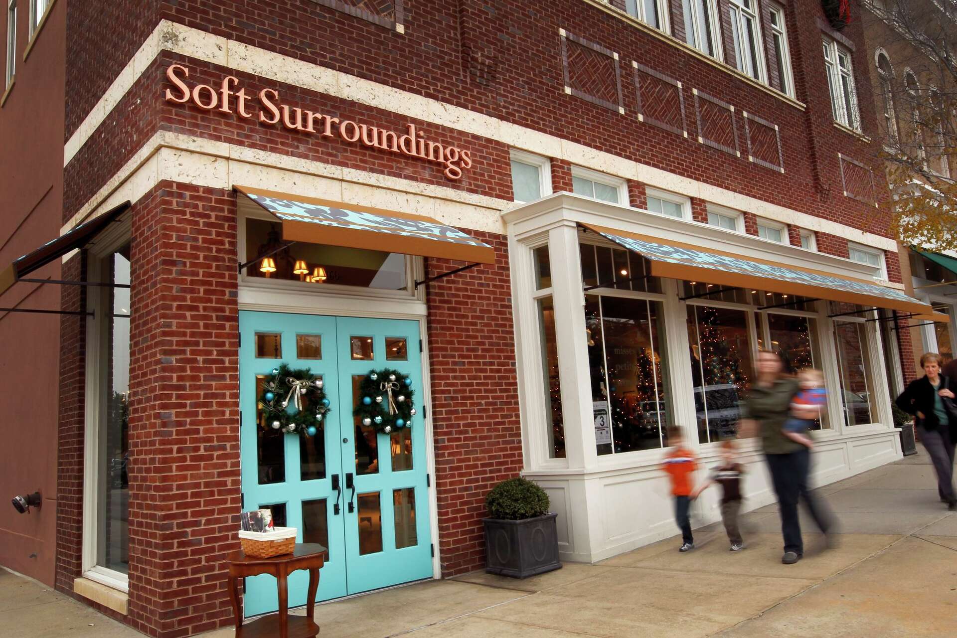 Is Soft Surroundings Closing Stores