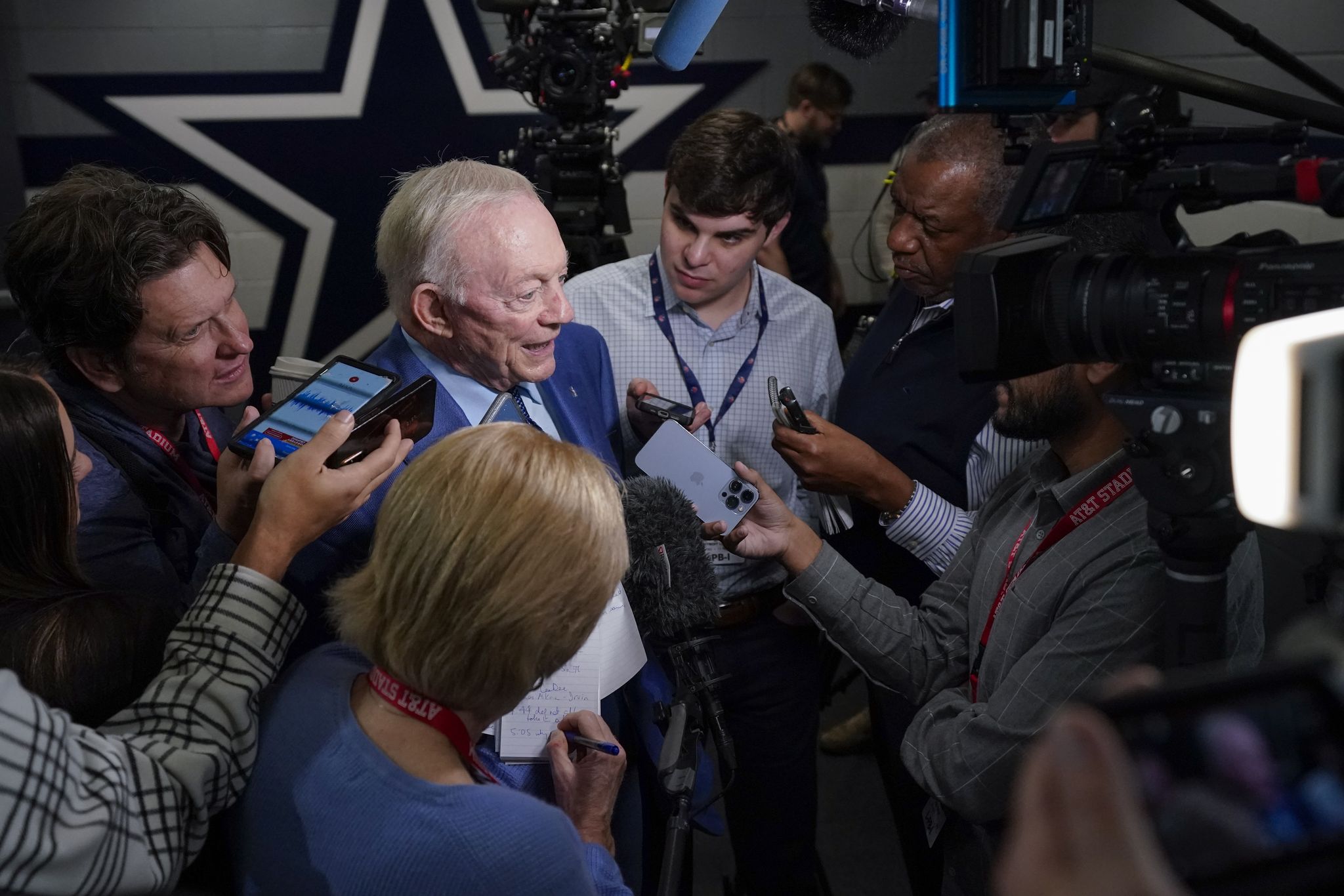 Did Cowboys owner Jerry Jones expect more from RB Tony Pollard this season?