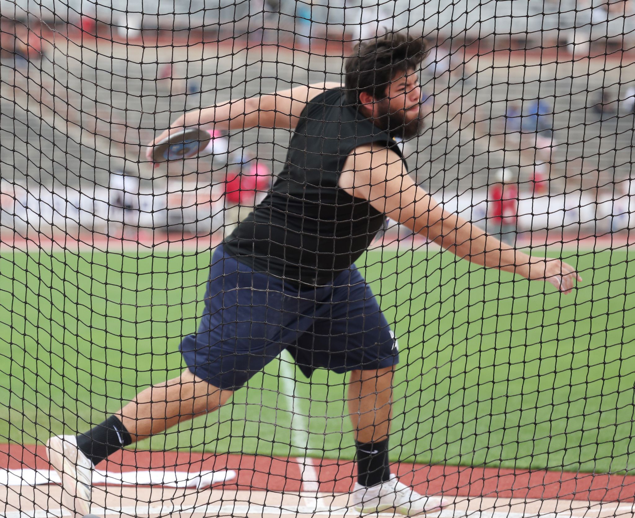 Arlington Lamar's Evan Martinez wins shot put state title