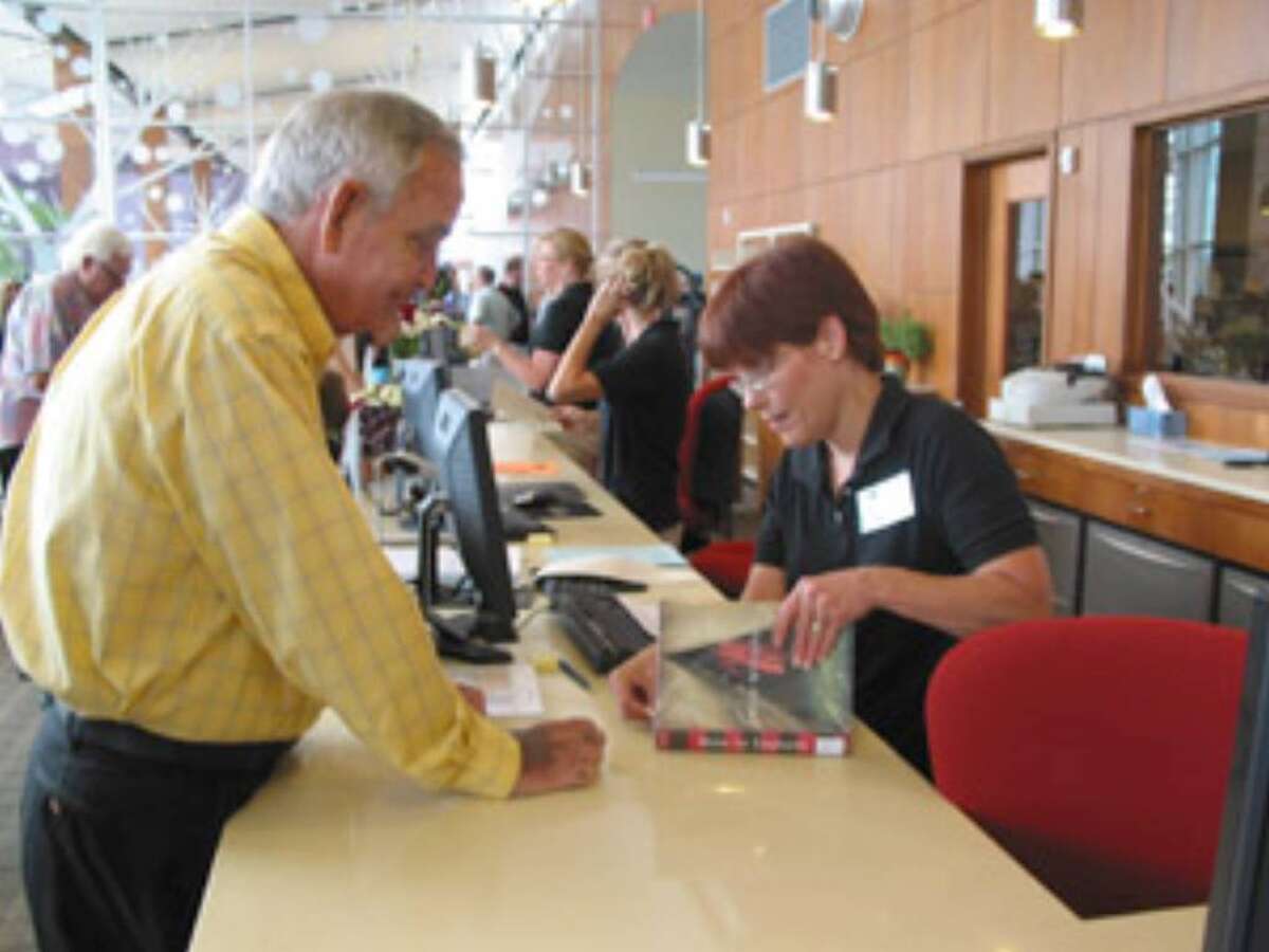 New Schertz library 20 times size of original