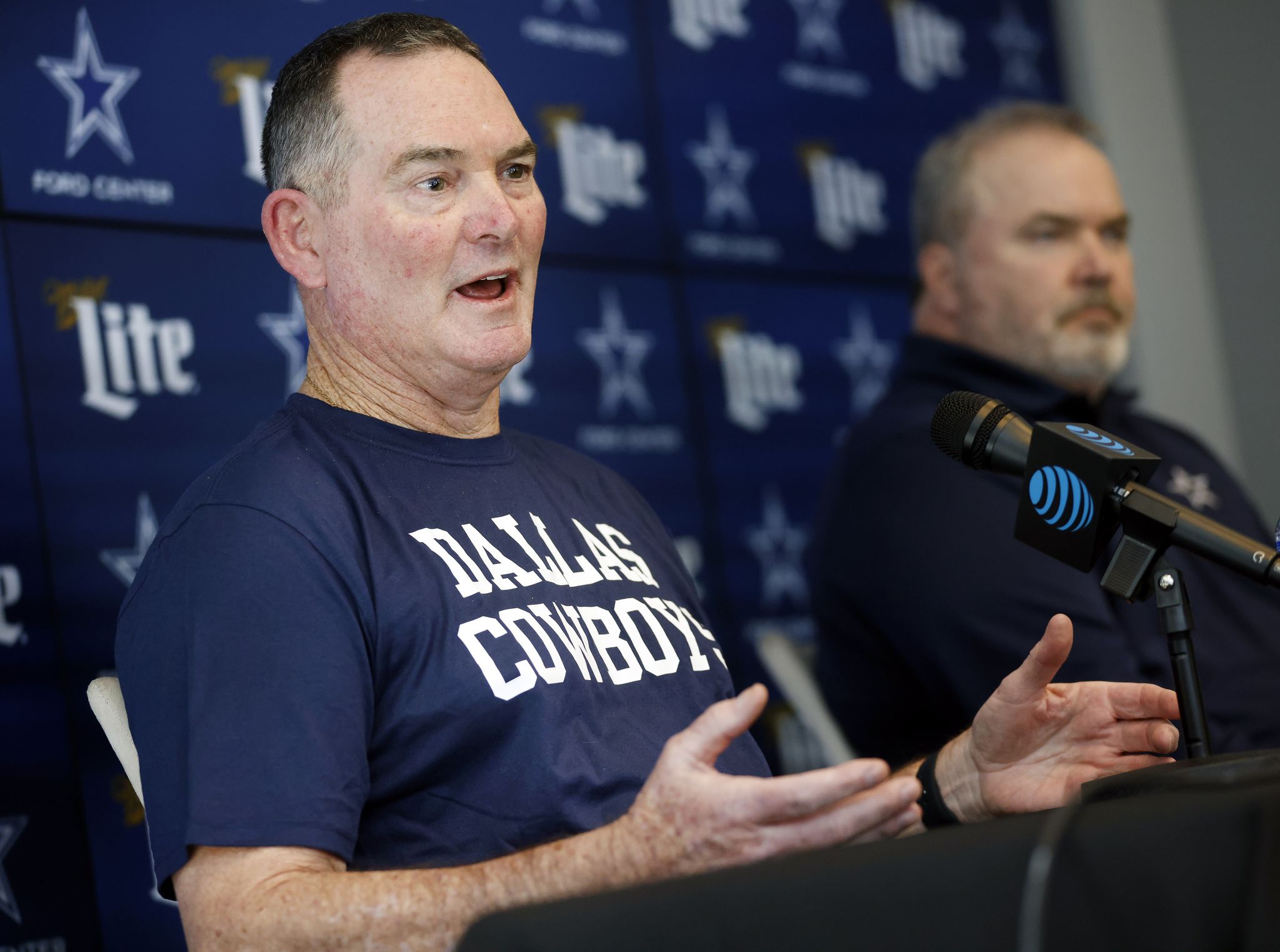 Can Mike Zimmer help solve Cowboys' social media problems?