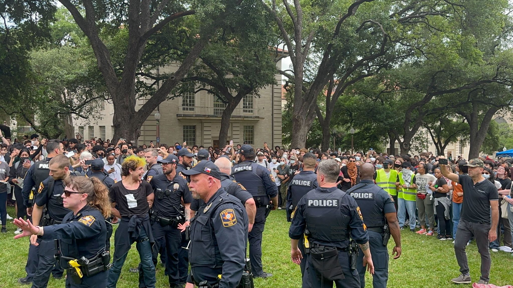 Dozens of UT protesters arrested during pro-Palestine rally on the ...