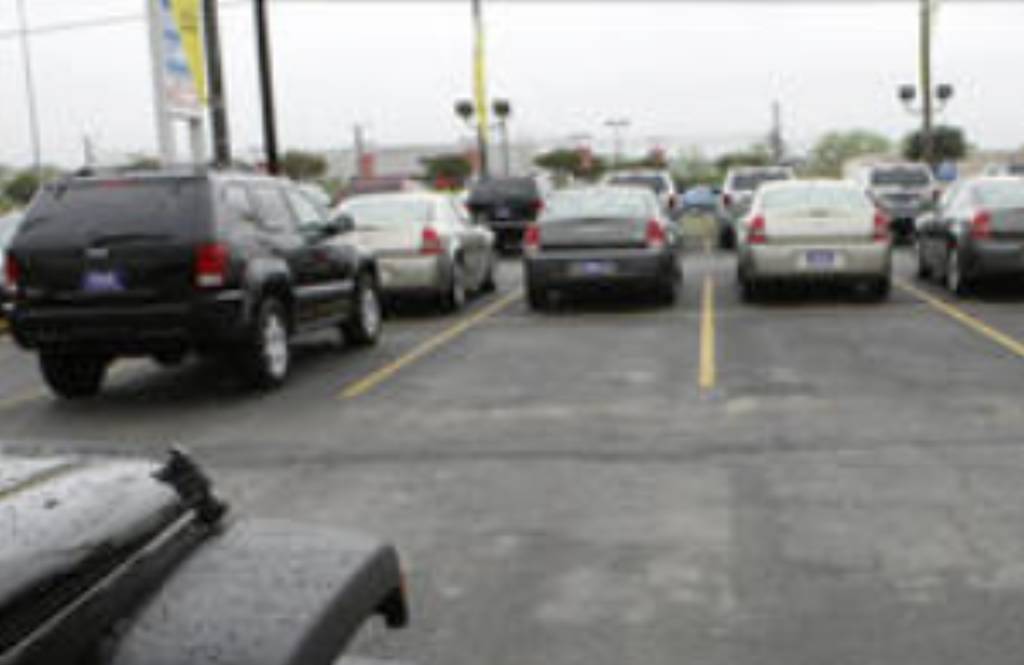 Chrysler lots largely empty of popular cars