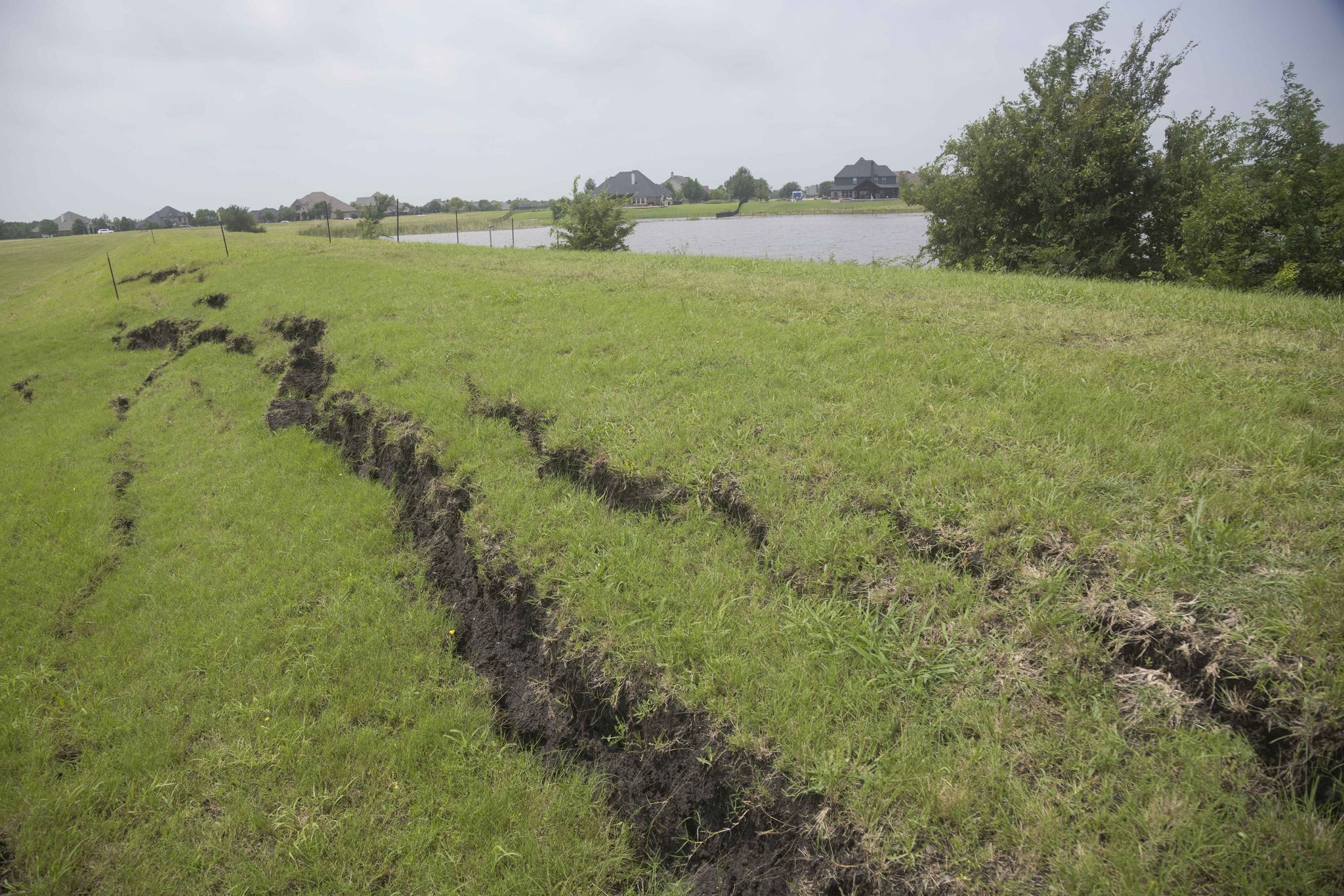 Rockwall County officials will not issue evacuation order over dam