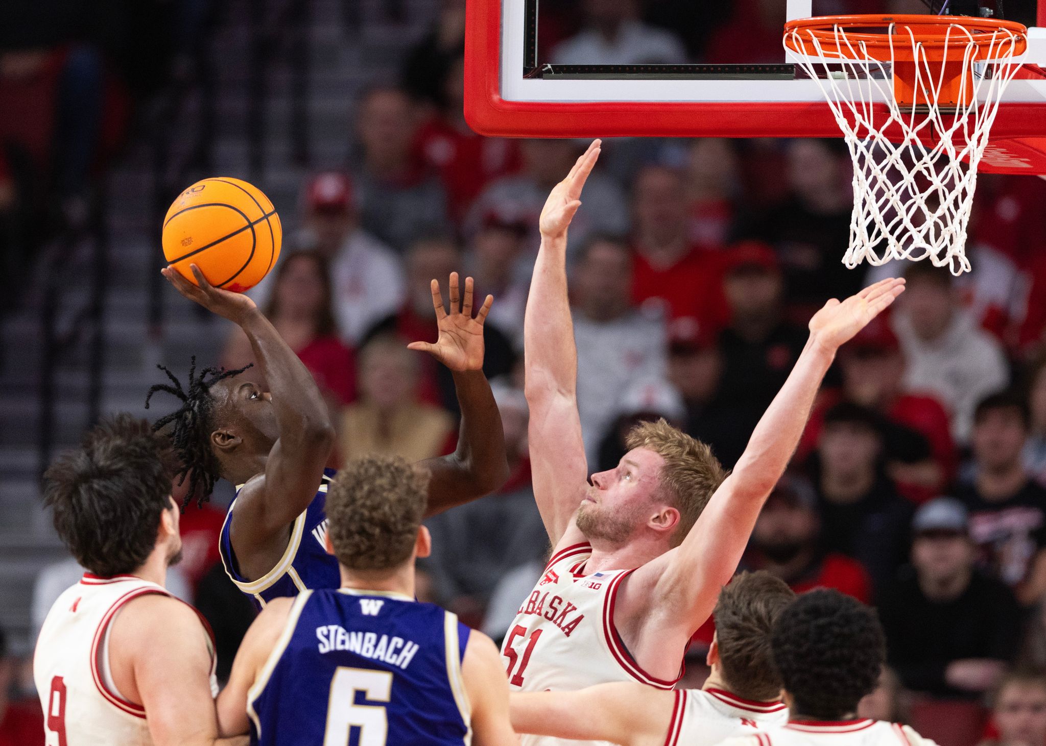 No. 7 Nebraska beats Washington 76-66 to extend its winning streak to ...