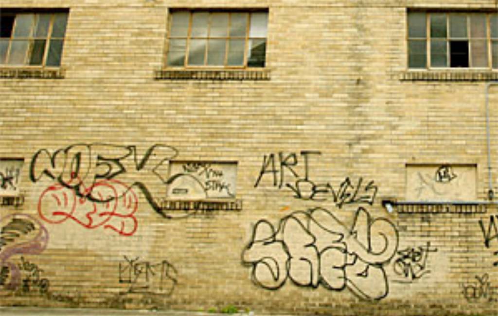 Residents brainstorm for a graffiti fix