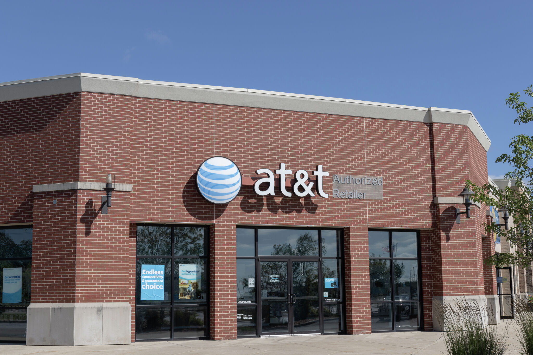 Bob Costas returning to NBC to host `Sunday Night Baseball` pregame show