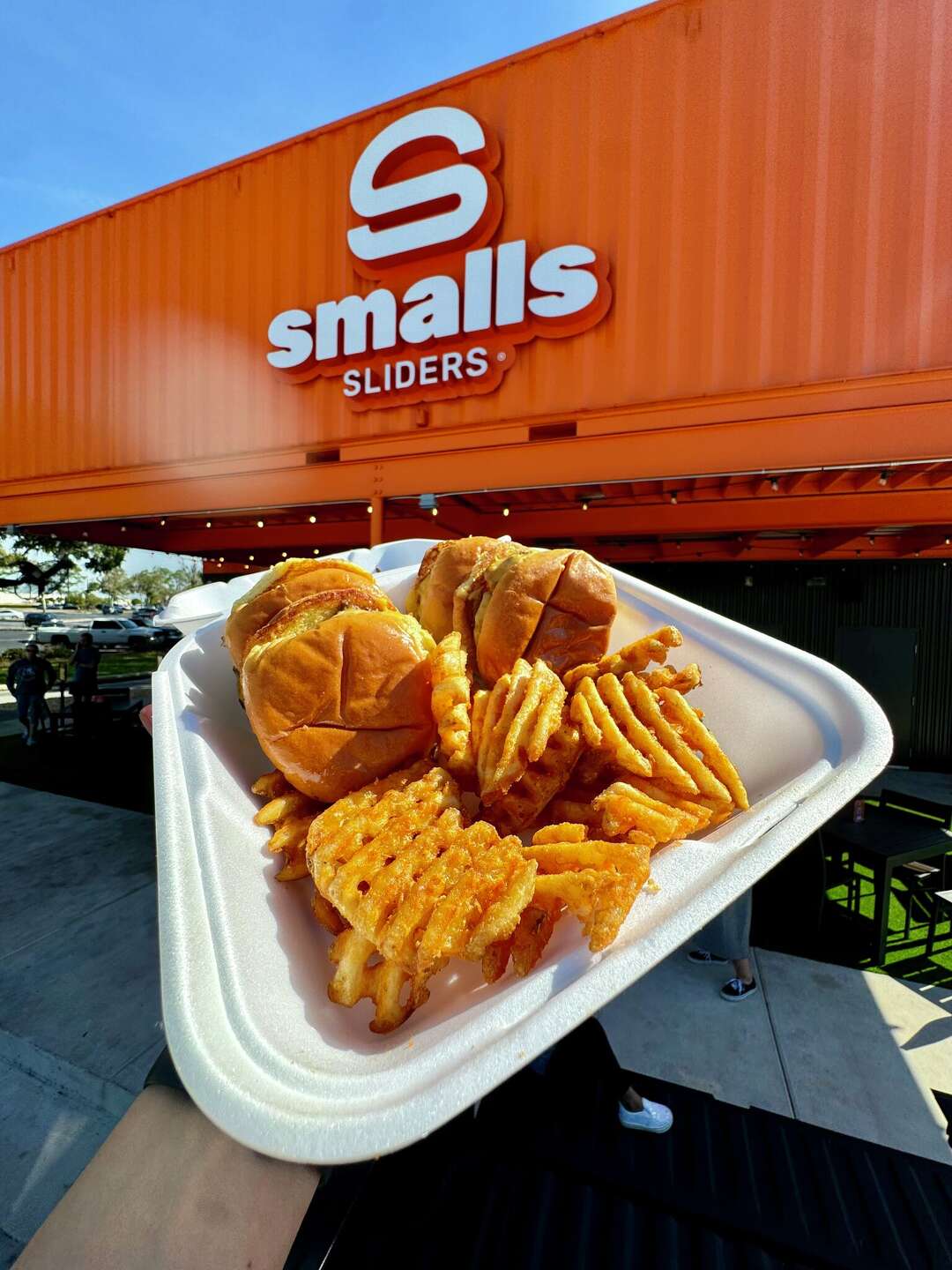 Small Sliders, a burger sliders restaurant, to open in Midland soon